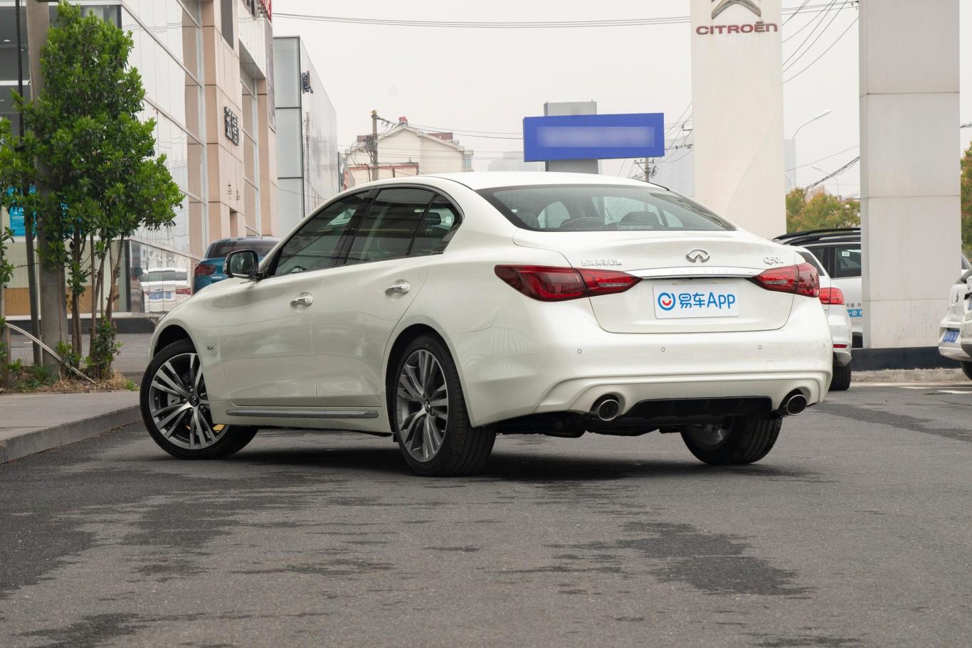 【英菲尼迪Q50L2.0T 进享版侧后45度车头向左水平图片-汽车图片大全】-易车