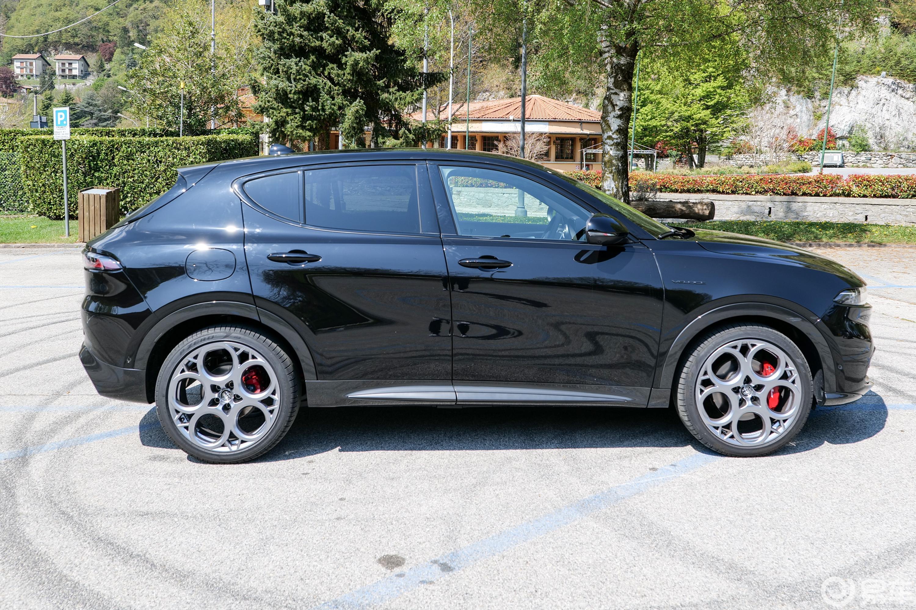 【Tonale托纳利2.0T Sprint 纵擎版正侧车头向右水平图片-汽车图片大全】-易车