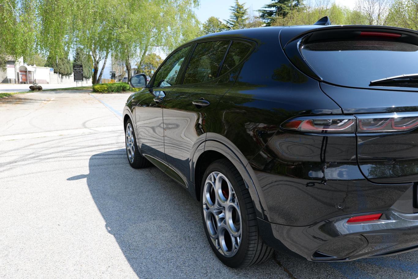 【Tonale托纳利2.0T 纵擎版外观细节图片-汽车图片大全】-易车