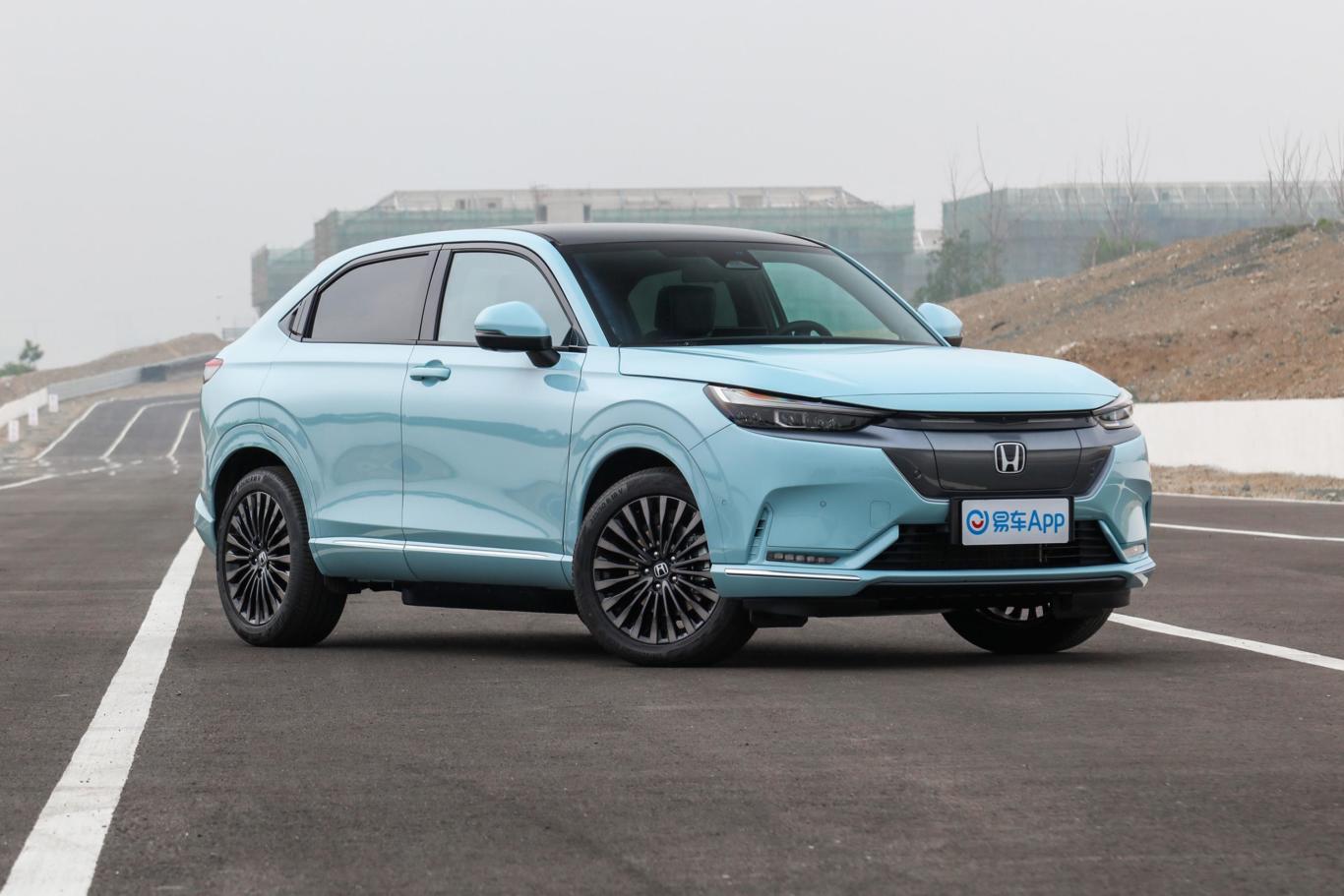 【e:NP1 极湃1510km 绽极版侧前45度车头向右水平图片-汽车图片大全】-易车