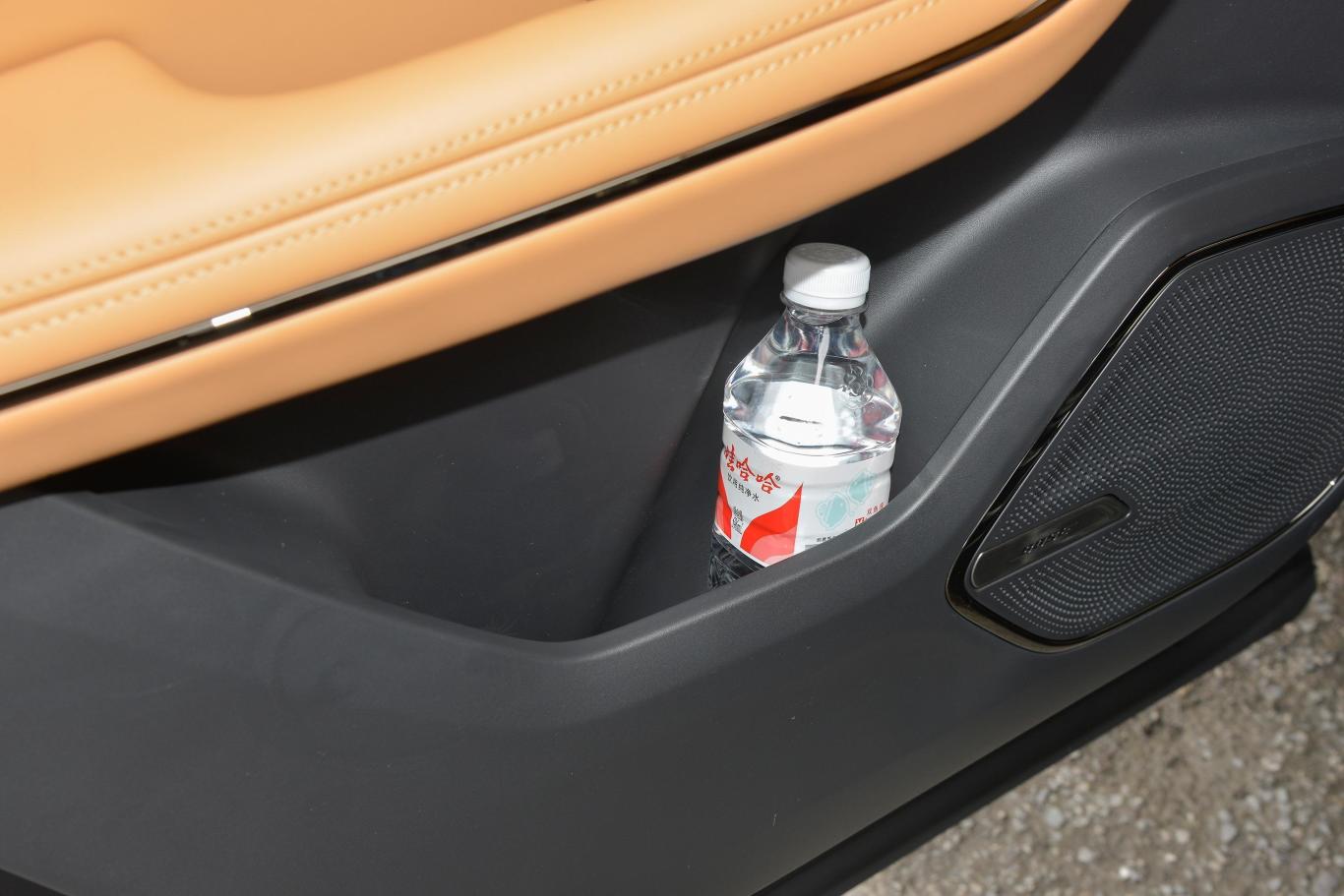 【领克092.0T 手自一体 Halo 7座后排空间图片-汽车图片大全】-易车