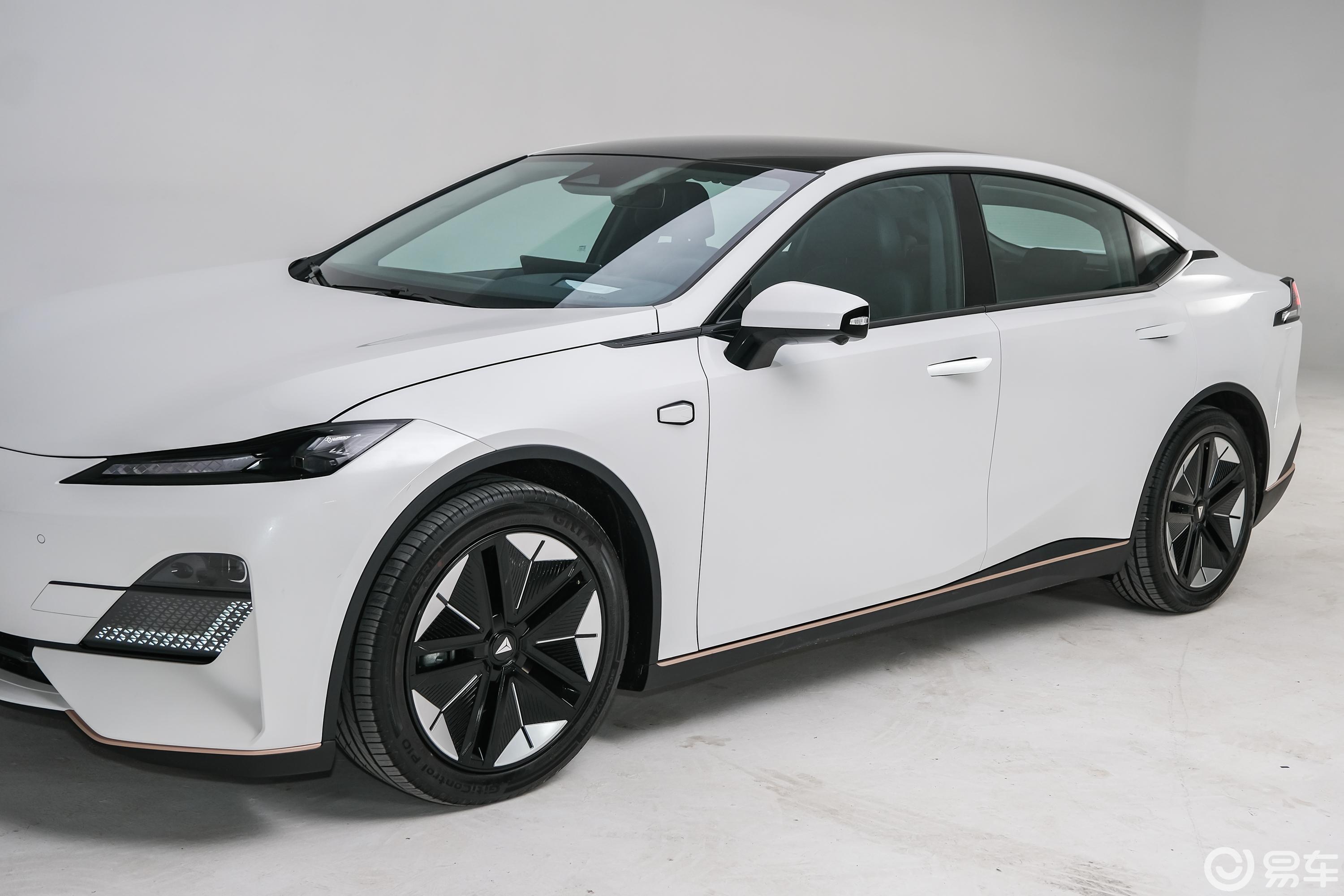 【深蓝SL03705km 纯电版外观细节图片-汽车图片大全】-易车