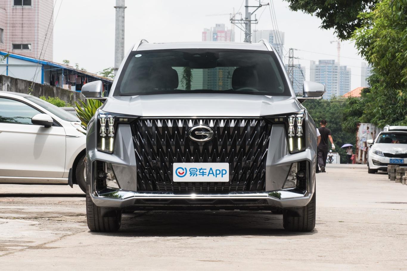 【传祺GS82.0T 四驱至尊版 6座正前水平图片-汽车图片大全】-易车