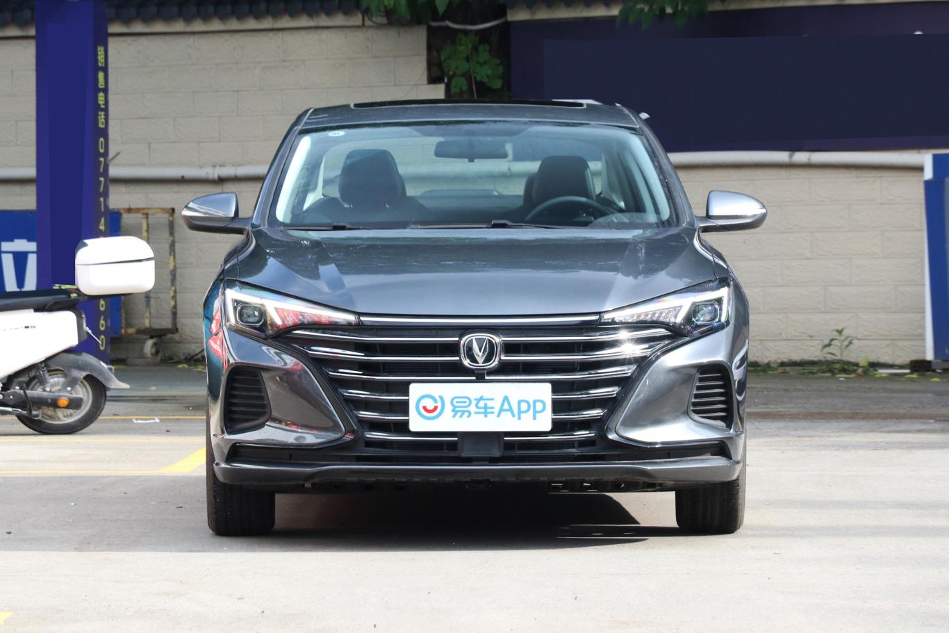 【逸动PLUS 1.6L GDI 手动豪华版正前水平图片-汽车图片大全】-易车