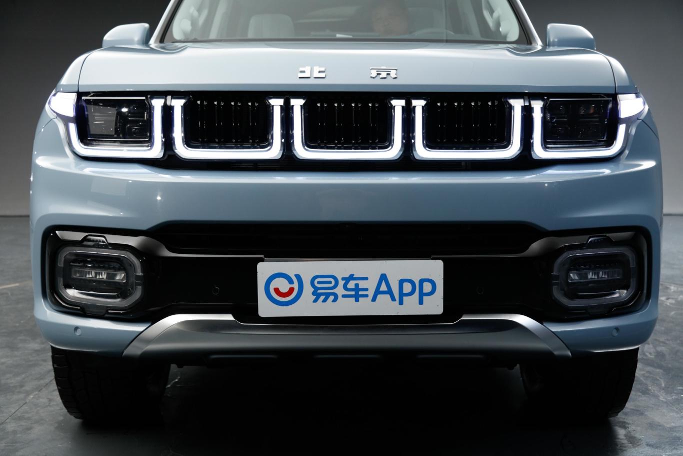 【北京BJ602.0T 十一版 5座 汽油外观细节图片-汽车图片大全】-易车