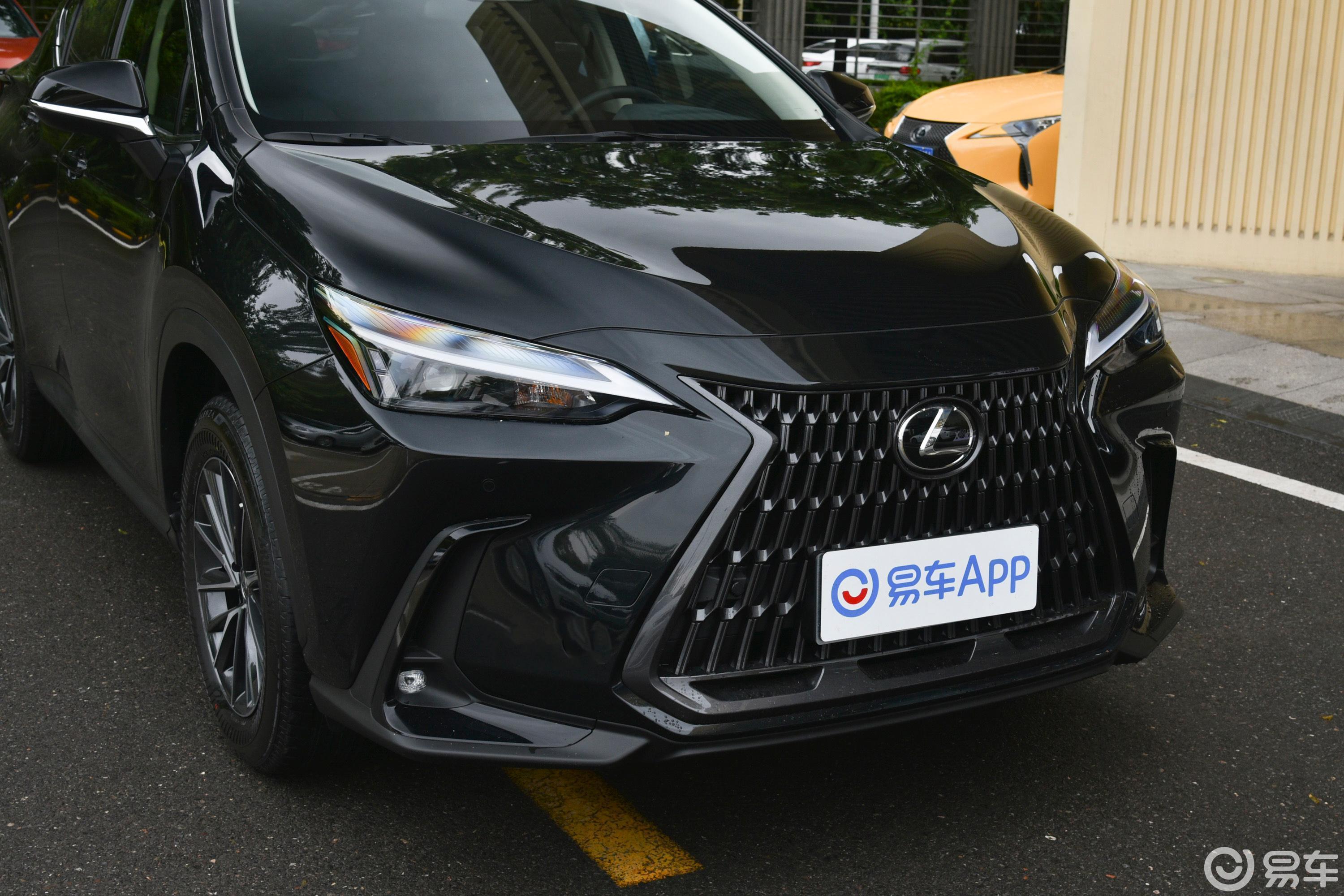 【雷克萨斯NX260 两驱 创悦版前格栅侧俯拍图片-汽车图片大全】-易车