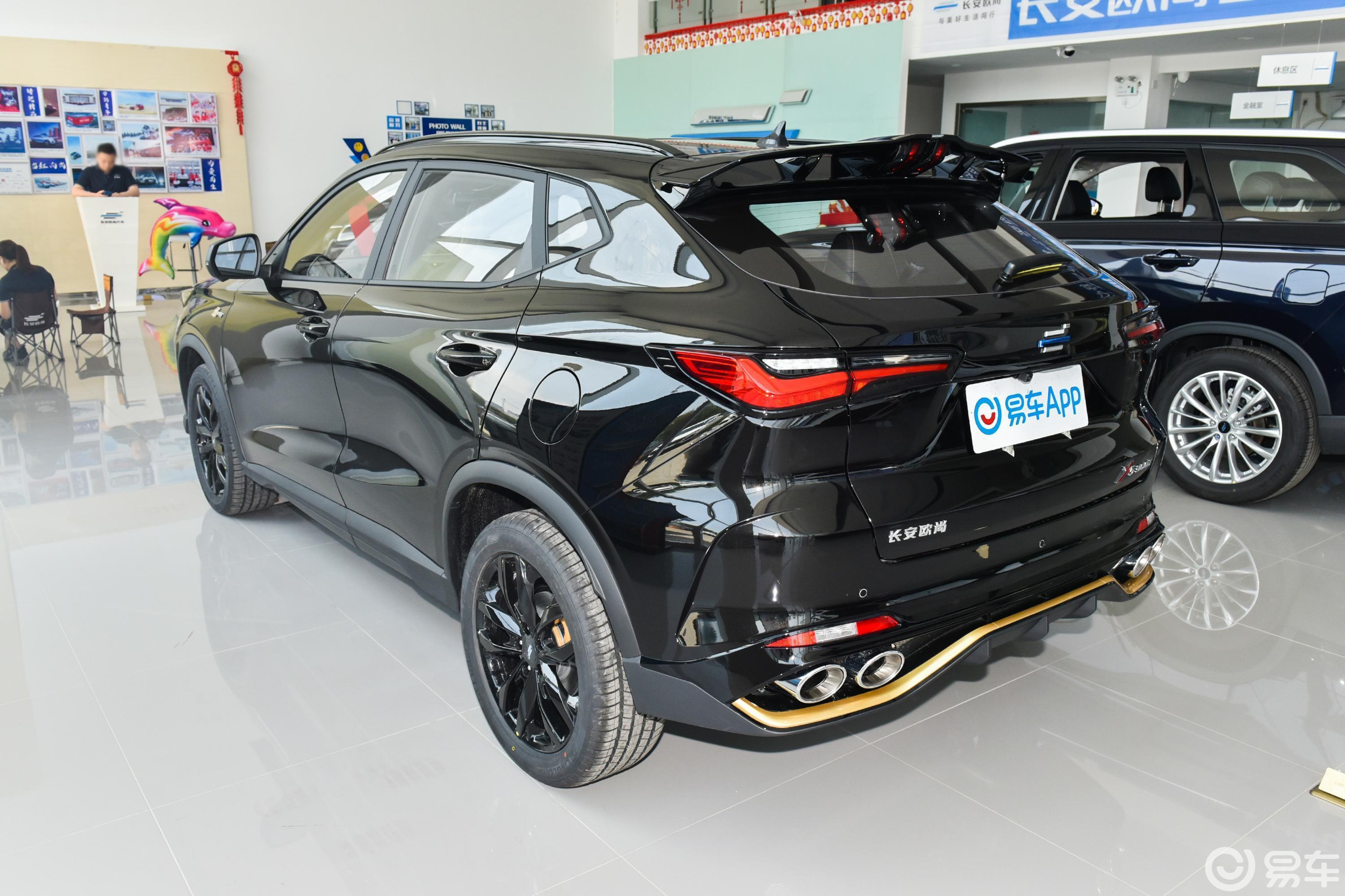 【长安欧尚X51.5T 双离合侠客版侧后45度车头向左水平图片-汽车图片大全】-易车