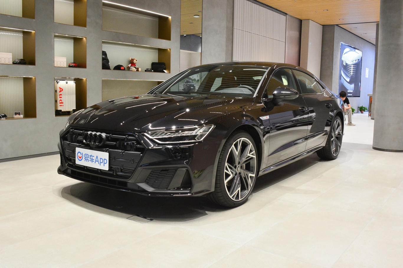 【奥迪A7L45 TFSI quattro S-line 黑武士版侧前45度车头向左水平图片-汽车图片大全】-易车