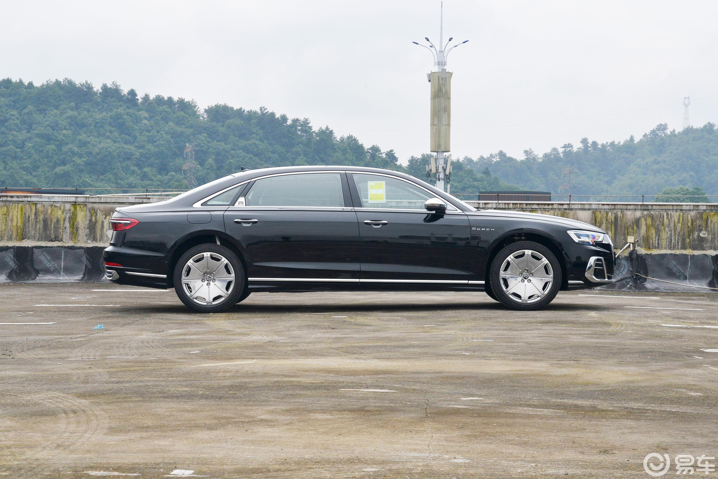 【奥迪A8A8L Horch 创始人版 经典型正侧车头向右水平图片-汽车图片大全】-易车