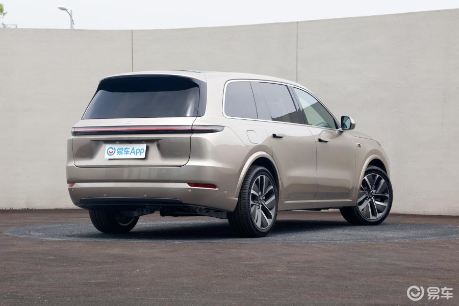 【理想L92022款L9 Max版侧后45度车头向右水平汽车图片-汽车图片大全】-易车