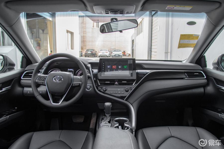 【凯美瑞2022款2.0GVP 领先版内饰全景正拍汽车图片-汽车图片大全】-易车