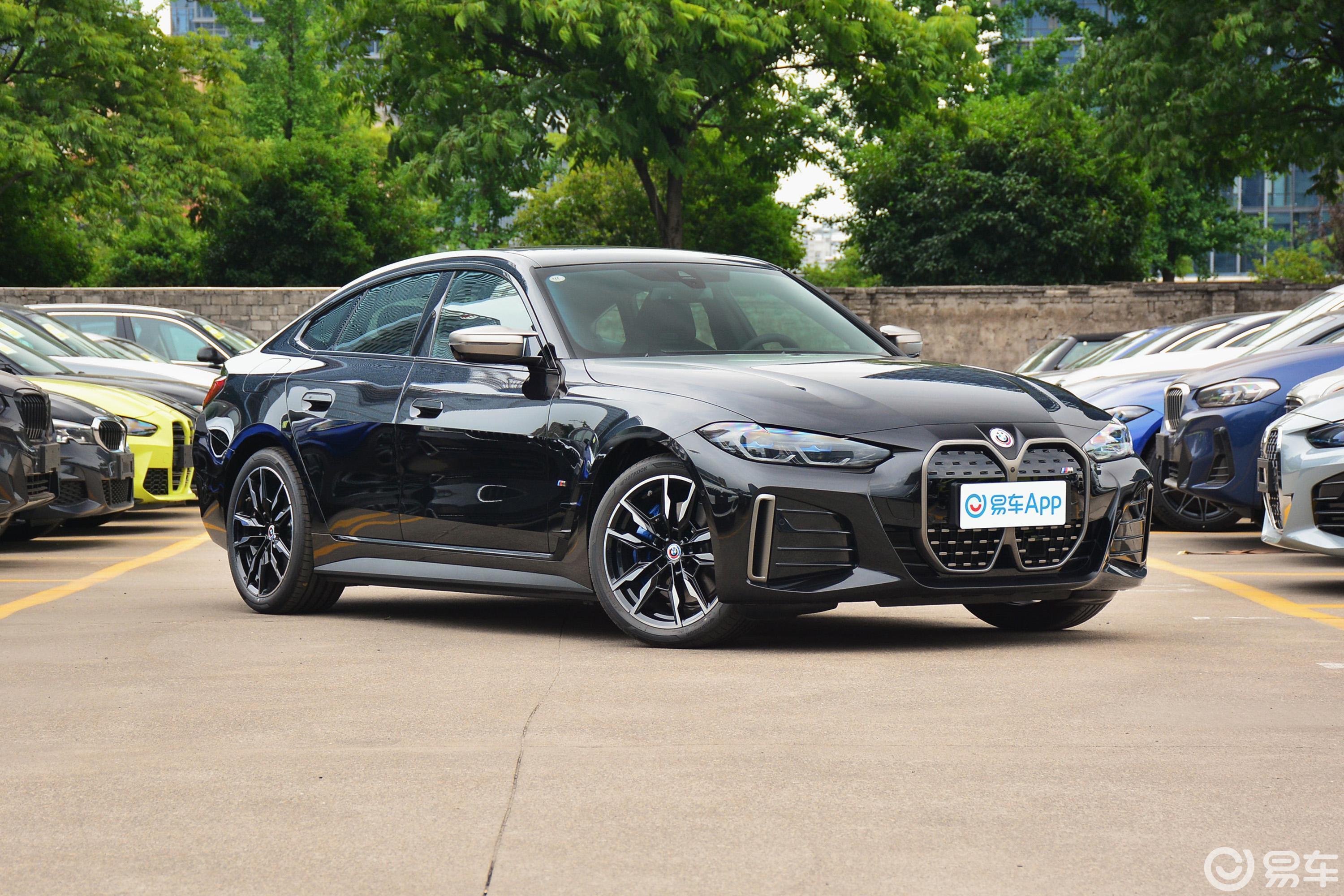 【宝马i4M50侧前45度车头向右水平图片-汽车图片大全】-易车
