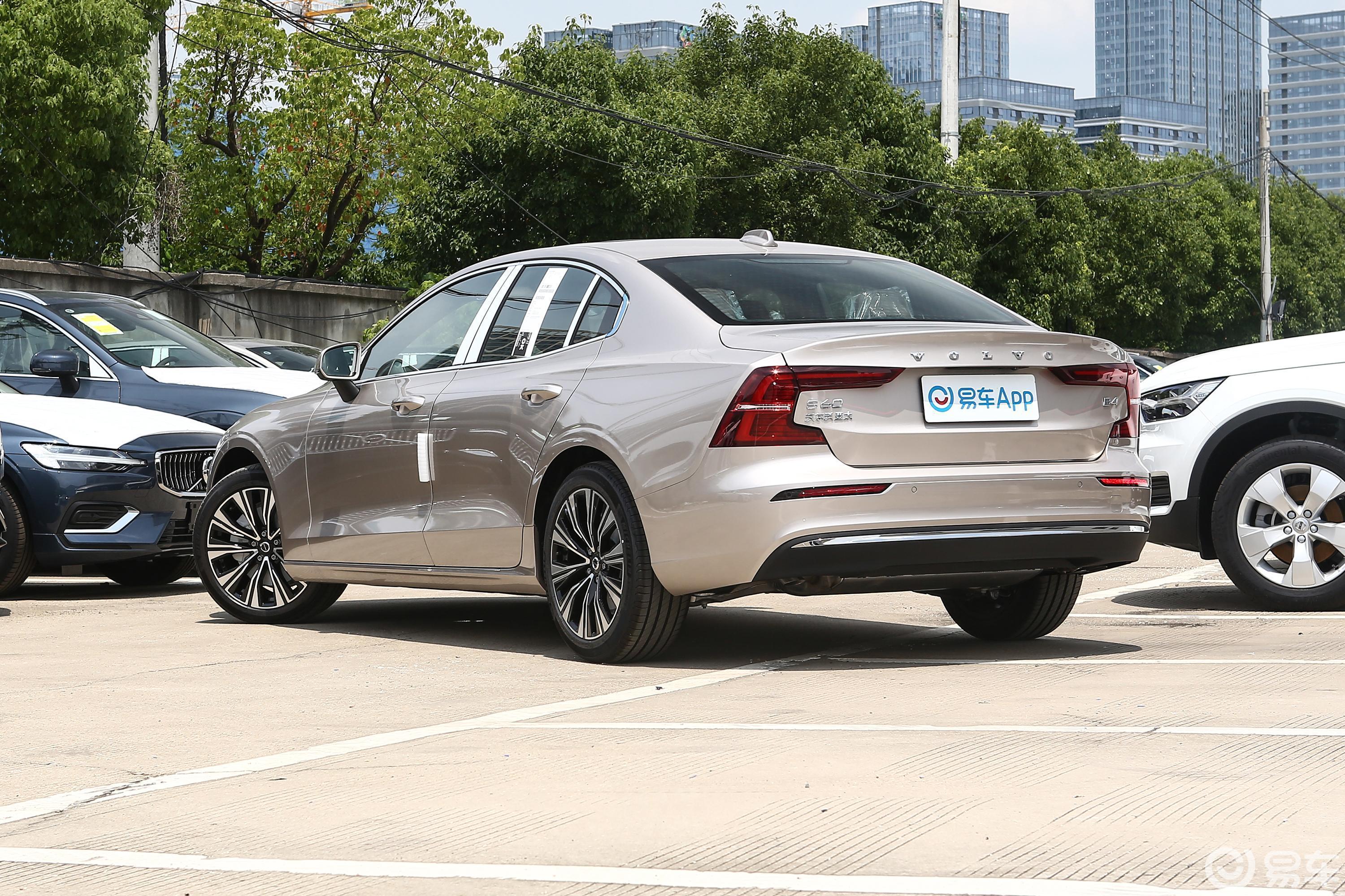 【沃尔沃S60B4 智远豪华版侧后45度车头向左水平图片-汽车图片大全】-易车