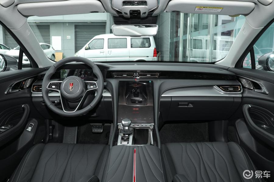 【红旗H52023款2.0T 自动智联旗领版内饰全景正拍汽车图片-汽车图片大全】-易车