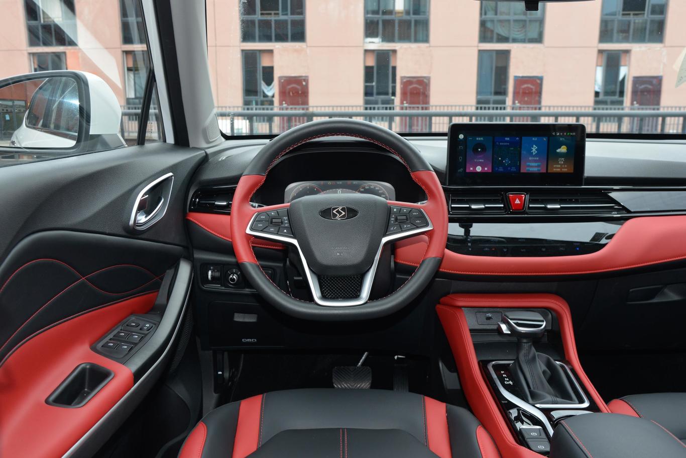 【思皓X41.5T CVT 酋长定制版驾驶位区域图片-汽车图片大全】-易车