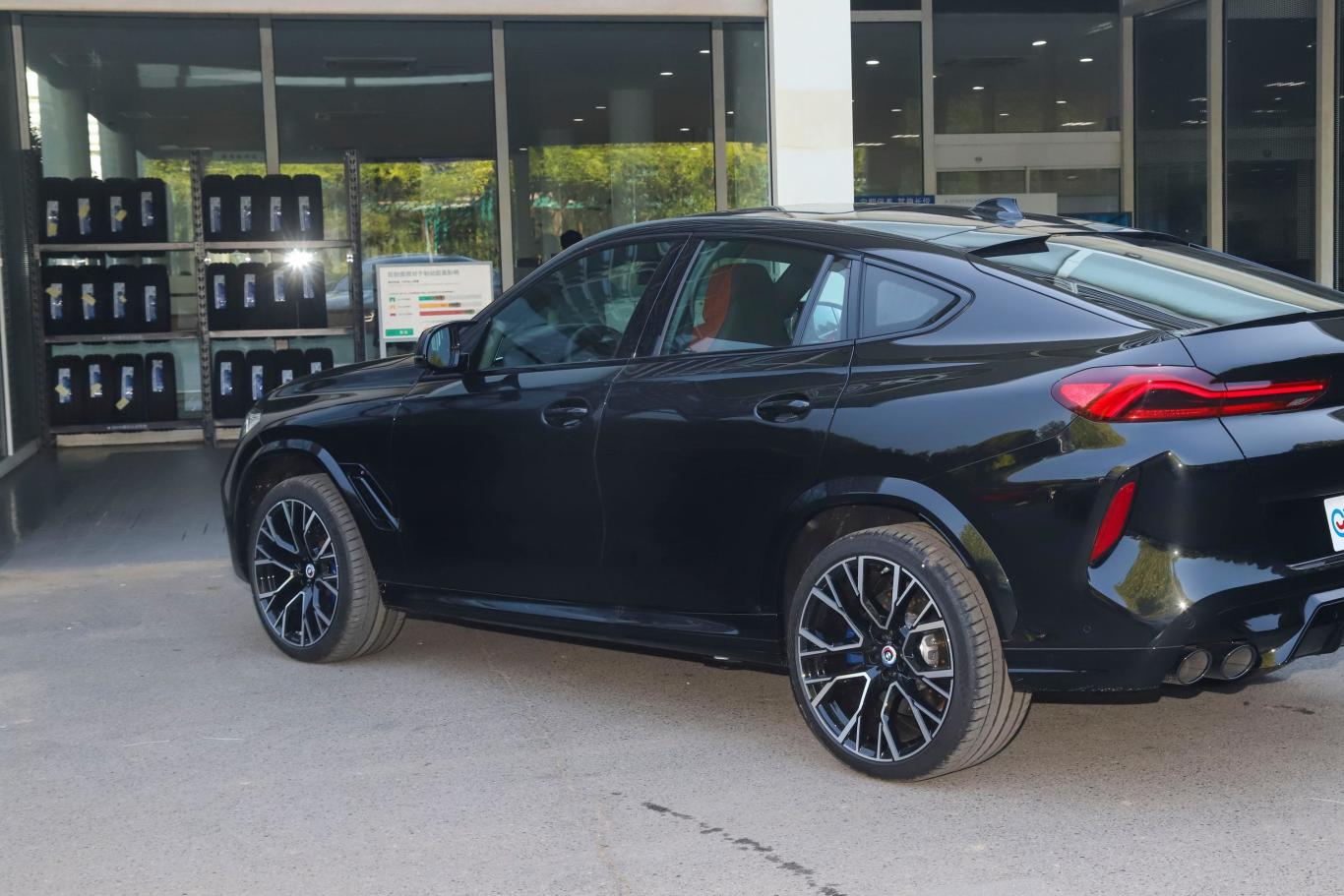 【宝马X6 M50周年版 X6 M外观细节图片-汽车图片大全】-易车