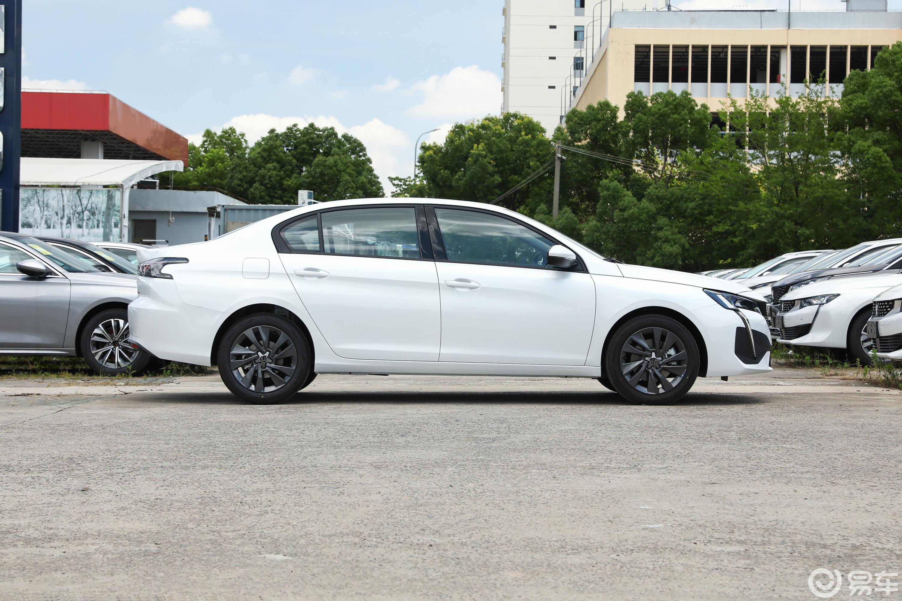 【标致4081.6T 进取版正侧车头向右水平图片-汽车图片大全】-易车