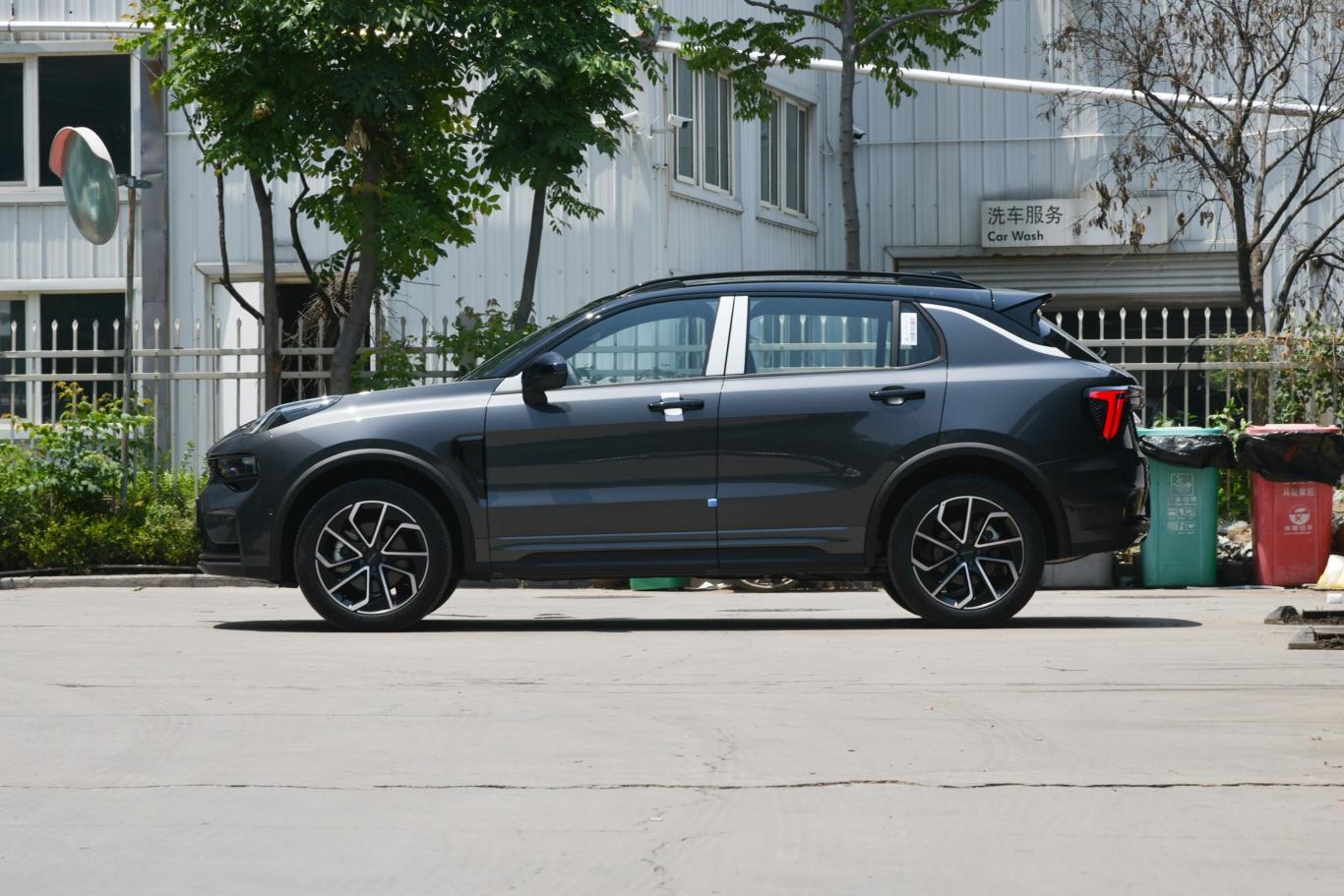 【领克01EM-F 1.5T 两驱PM正侧车头向左水平图片-汽车图片大全】-易车