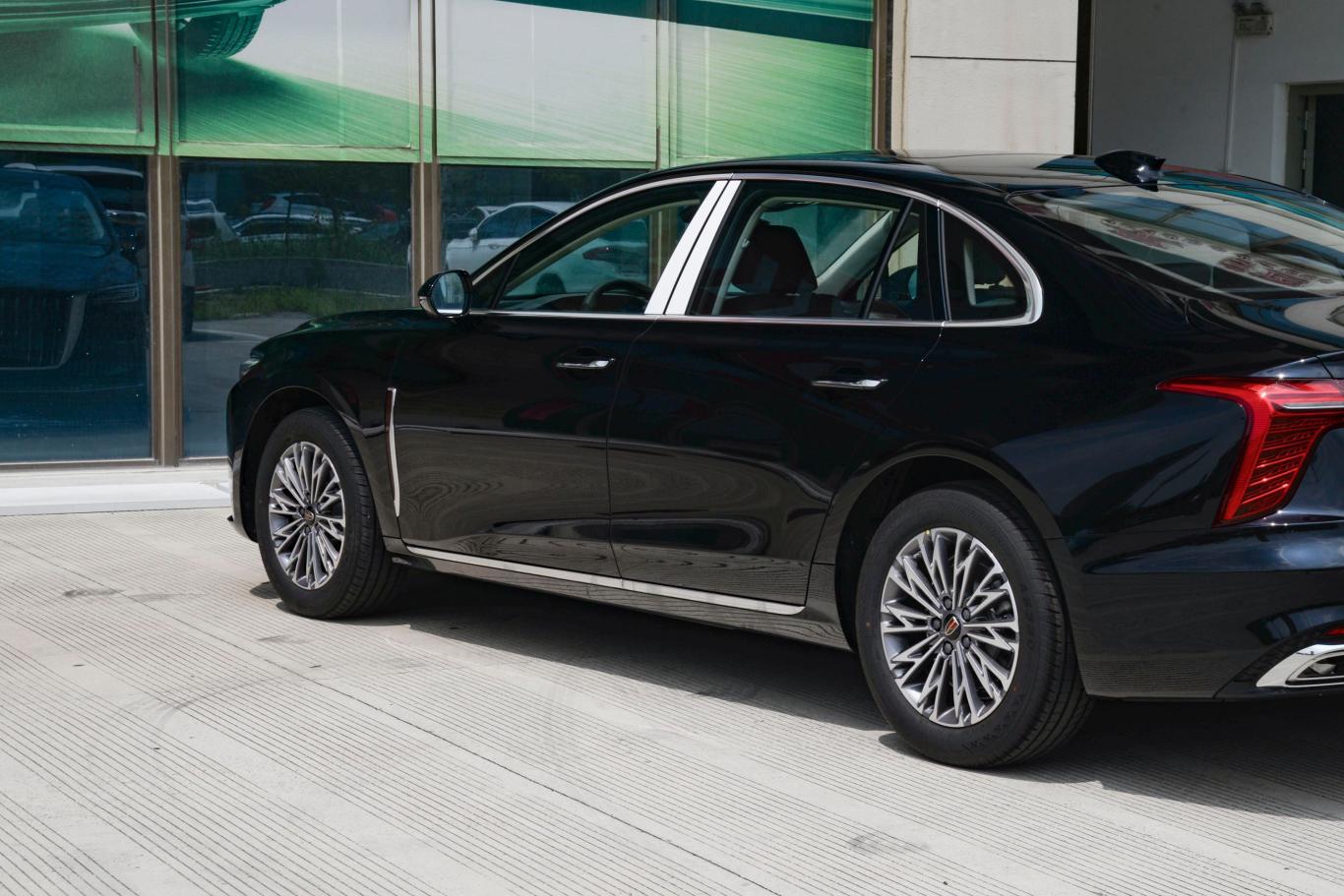 【红旗H52.0T 自动智联旗享版外观细节图片-汽车图片大全】-易车