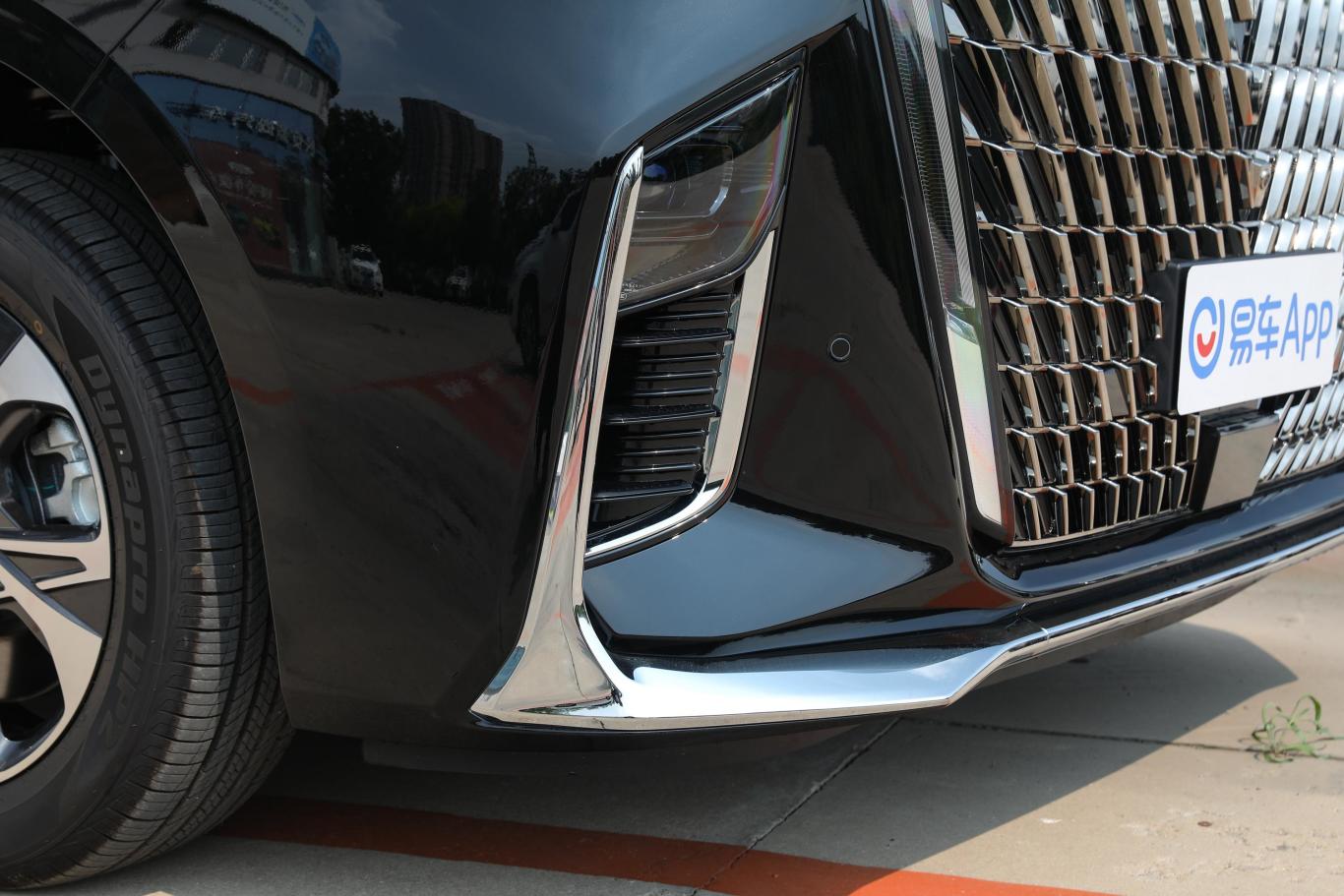 【大通G902.0T 星辰版 7座外观细节图片-汽车图片大全】-易车