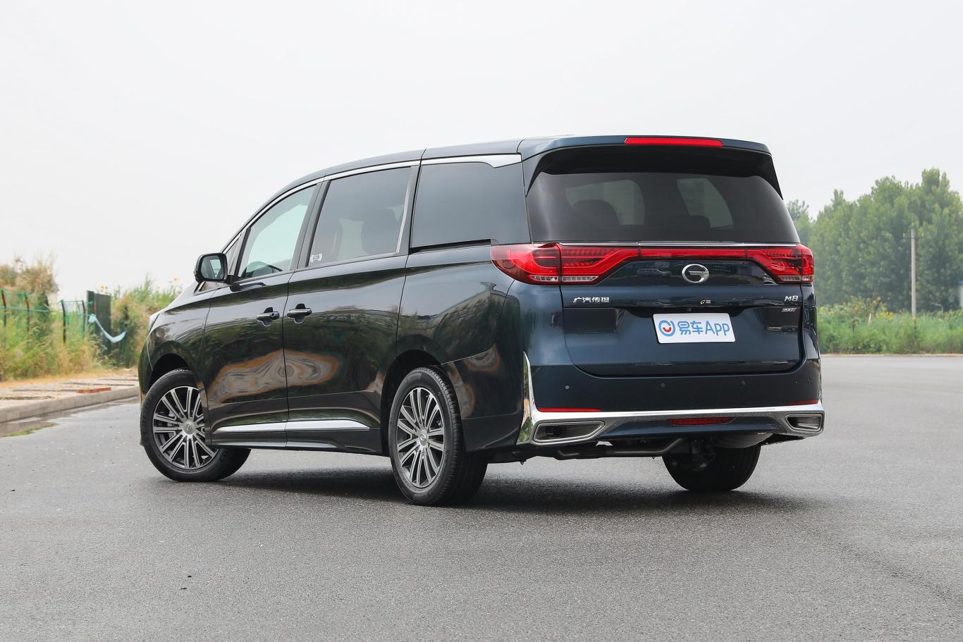 【传祺M8领秀系列 390T 至尊版 7座侧后45度车头向左水平图片-汽车图片大全】-易车