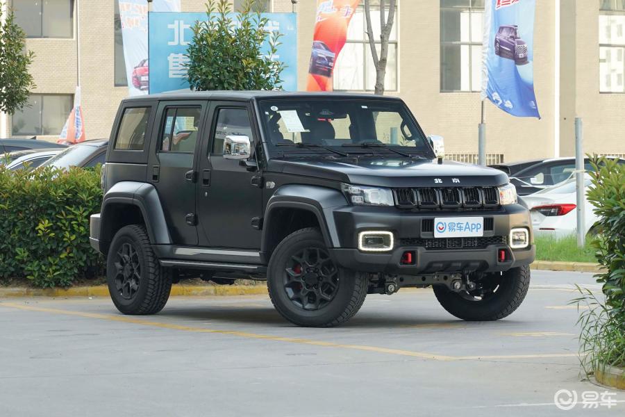 【北京BJ402023款刀锋英雄版 2.0T 自动四驱侠客版 柴油侧前45度车头向右水平汽车图片-汽车图片大全】-易车