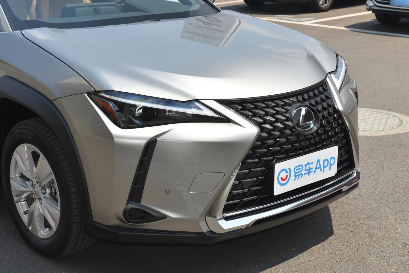 【雷克萨斯UX260h 探·趣版外观细节图片-汽车图片大全】-易车
