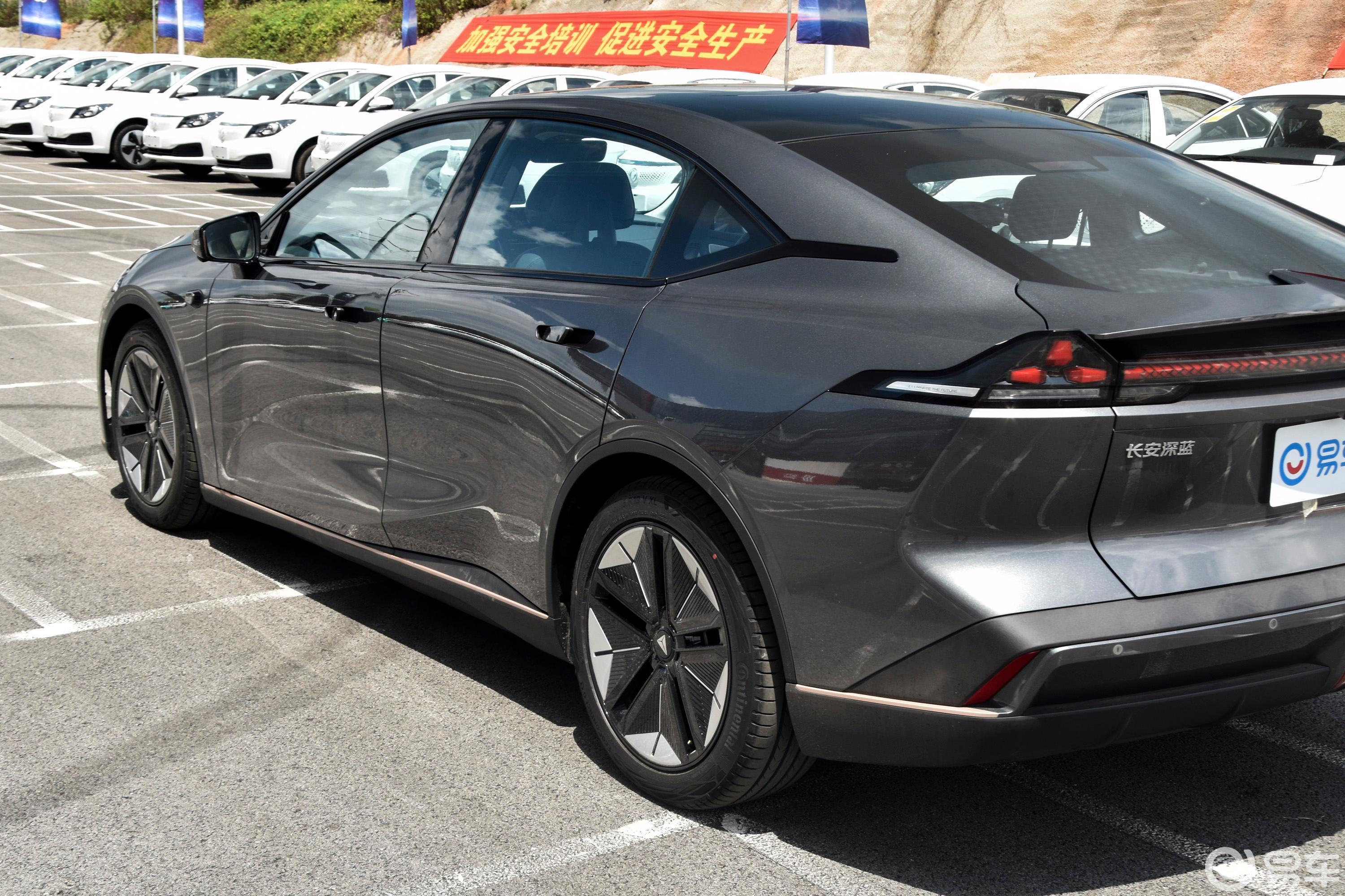 【深蓝SL03纯电版 515km外观细节图片-汽车图片大全】-易车