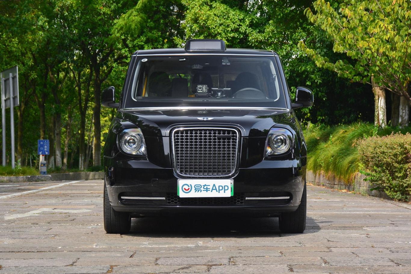 【LEVC TX纯电版 410km 出行版 7座正前水平图片-汽车图片大全】-易车