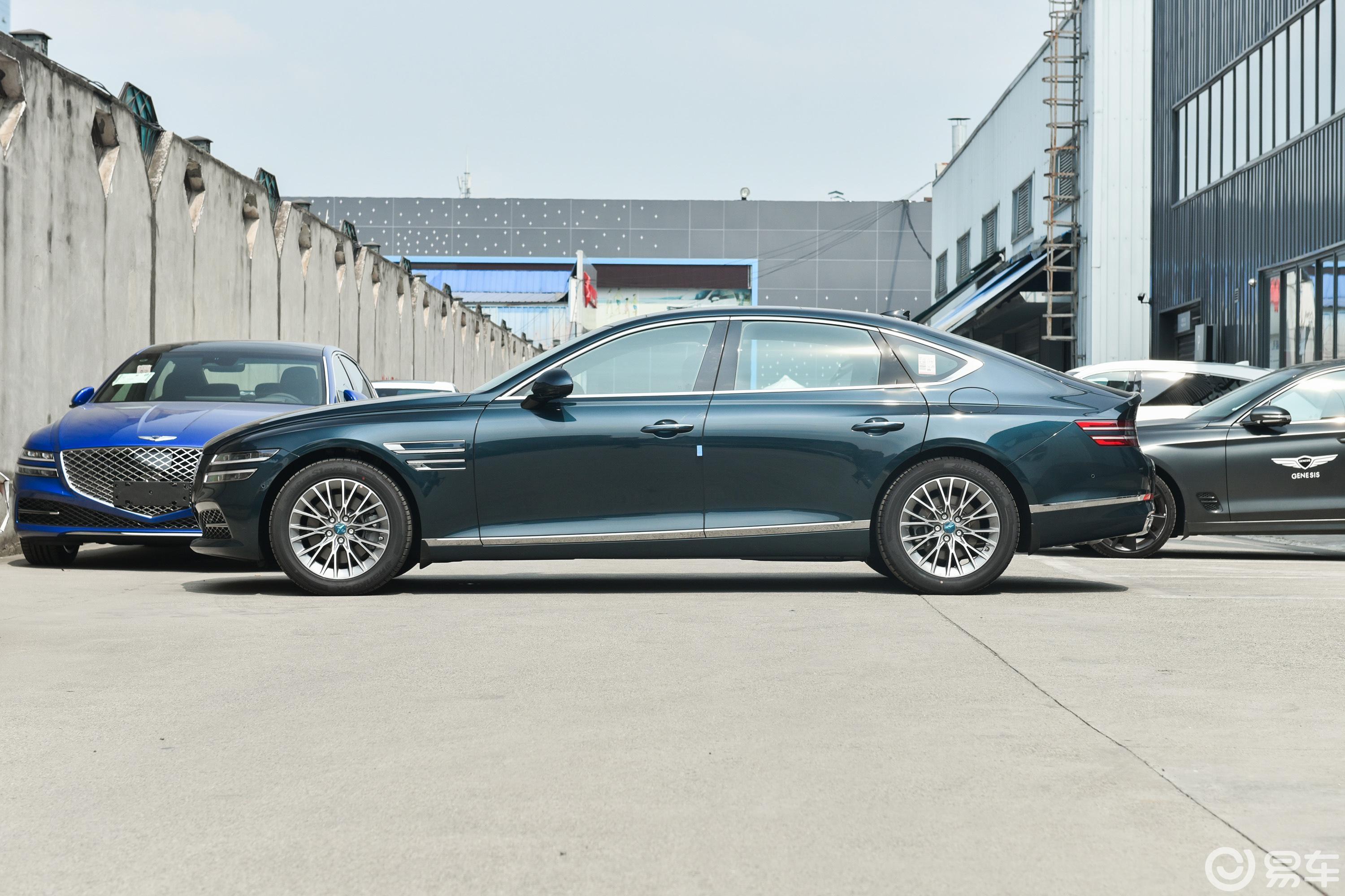 【捷尼赛思G802.5T 四驱豪华版正侧车头向左水平图片-汽车图片大全】-易车