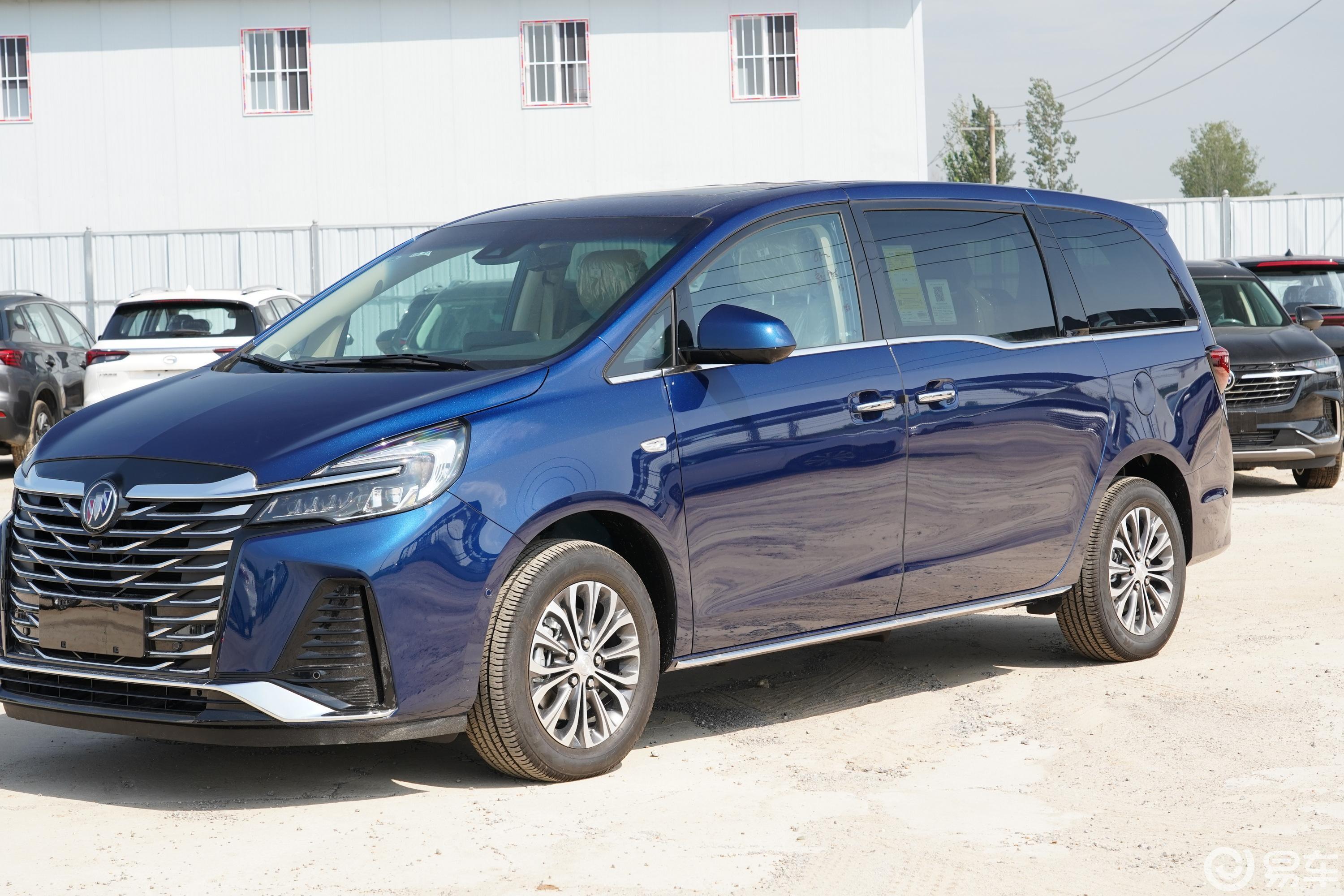 【别克GL8陆上公务舱 2.0T 智慧尊贵型 7座外观细节图片-汽车图片大全】-易车