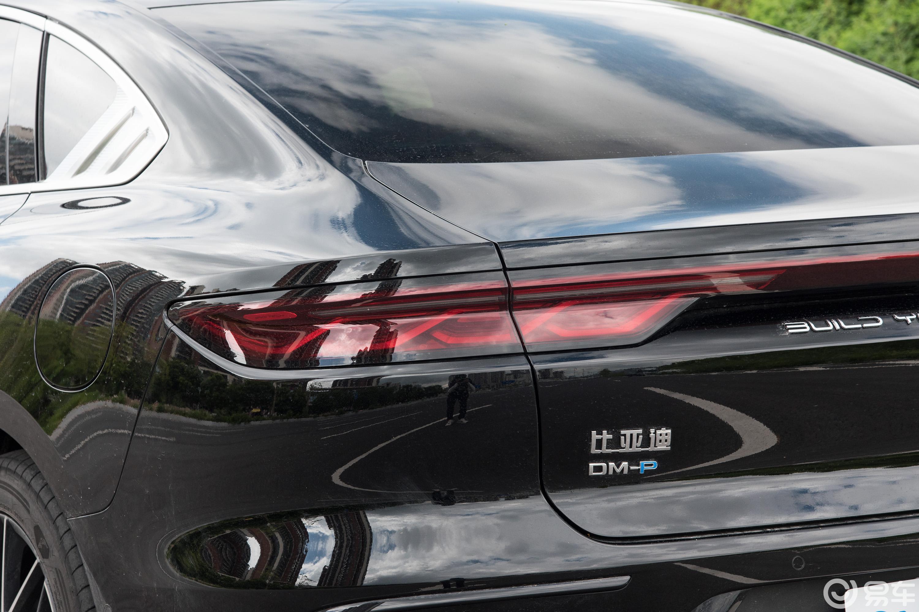 【汉DM-p 1.5T 202km 四驱旗舰型外观灯组图片-汽车图片大全】-易车