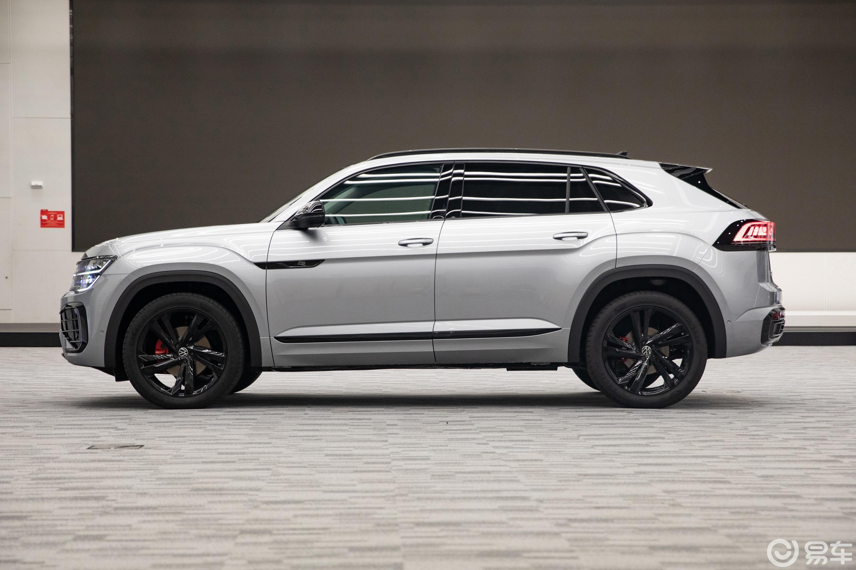 【途昂X380TSI 四驱尊崇旗舰版正侧车头向左水平图片-汽车图片大全】-易车