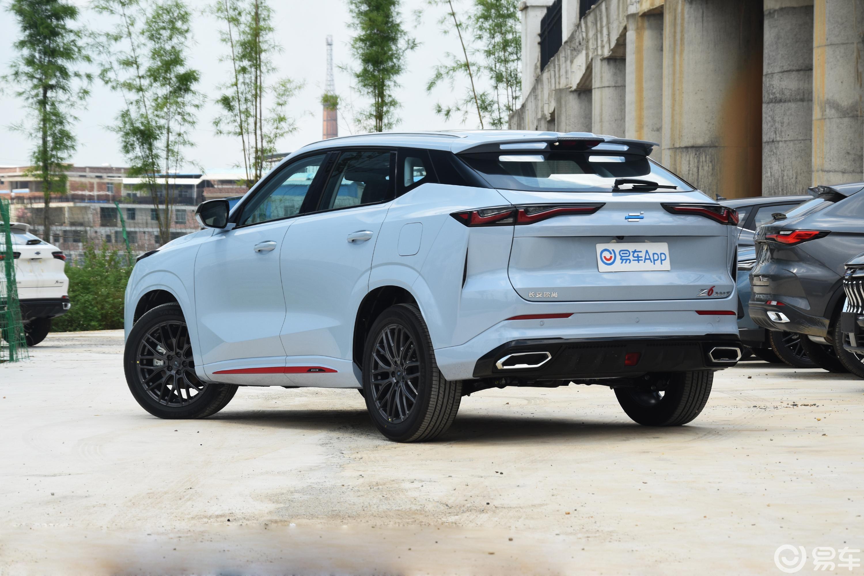 【长安欧尚Z61.5T 双离合智尊型侧后45度车头向左水平图片-汽车图片大全】-易车