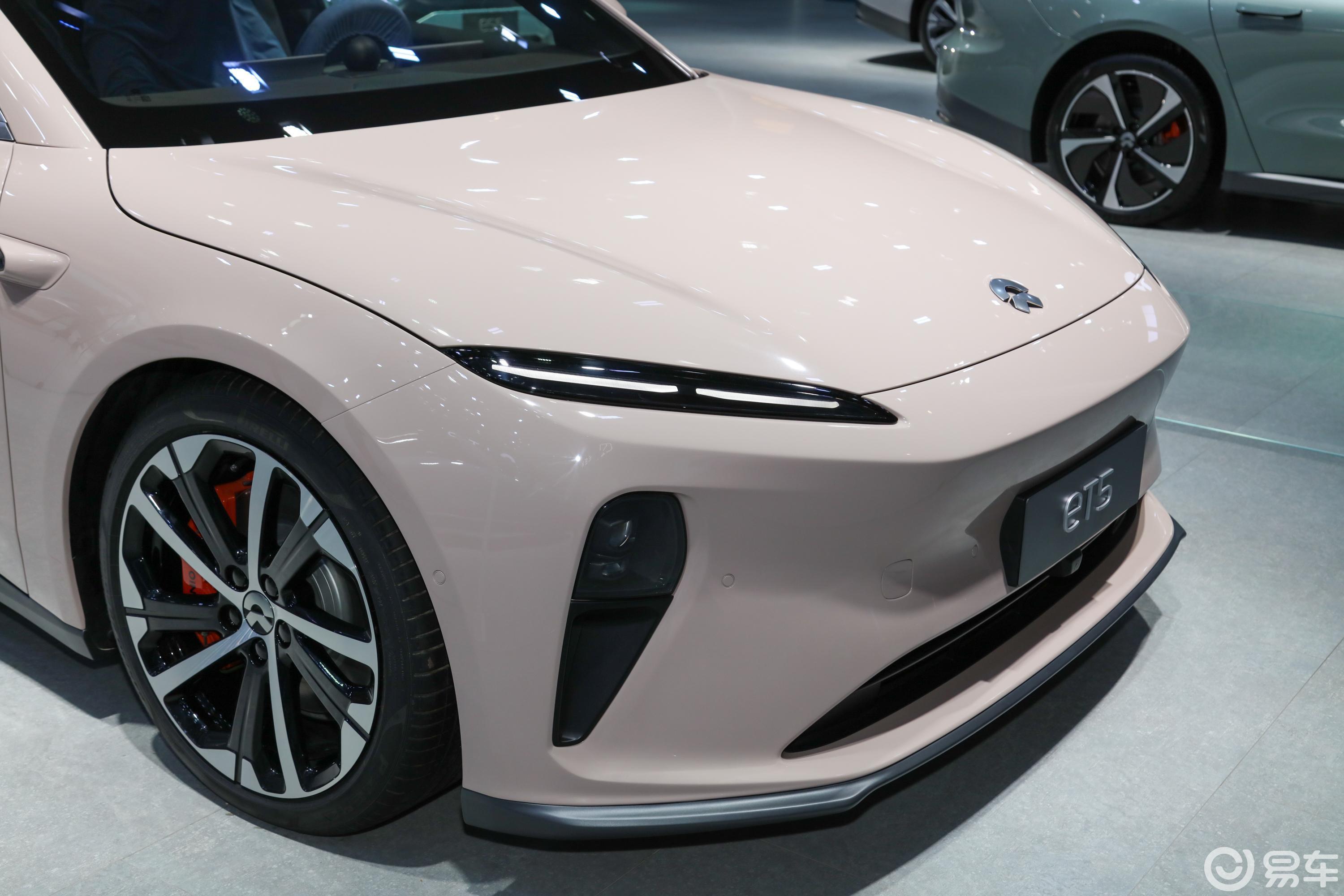 【蔚来ET5图片-汽车图片大全】-易车