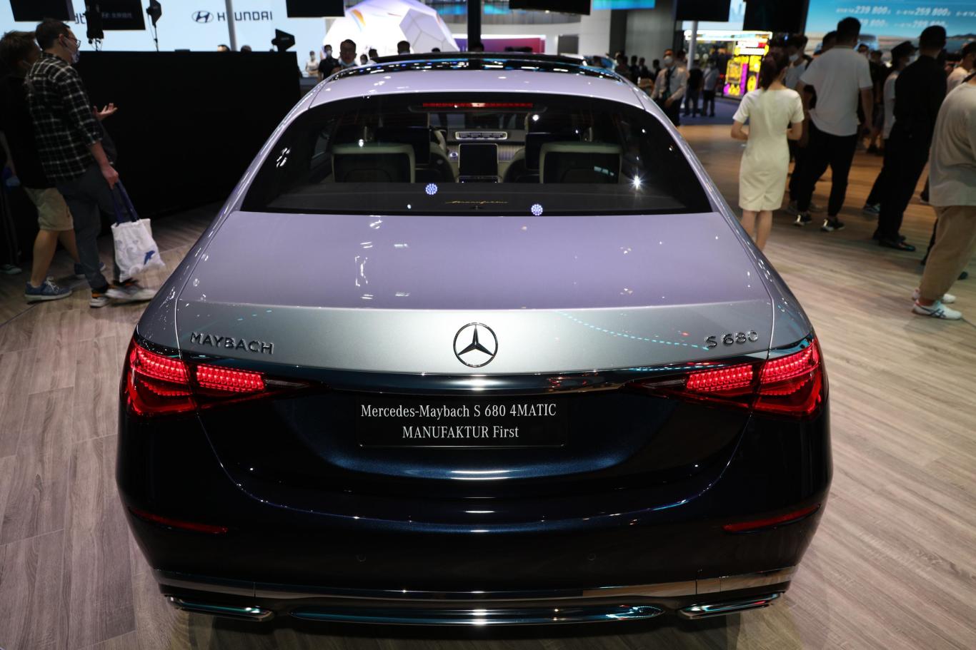 【迈巴赫S级S 680 4MATIC 匠心高定首发版-双色外观图片-汽车图片大全】-易车