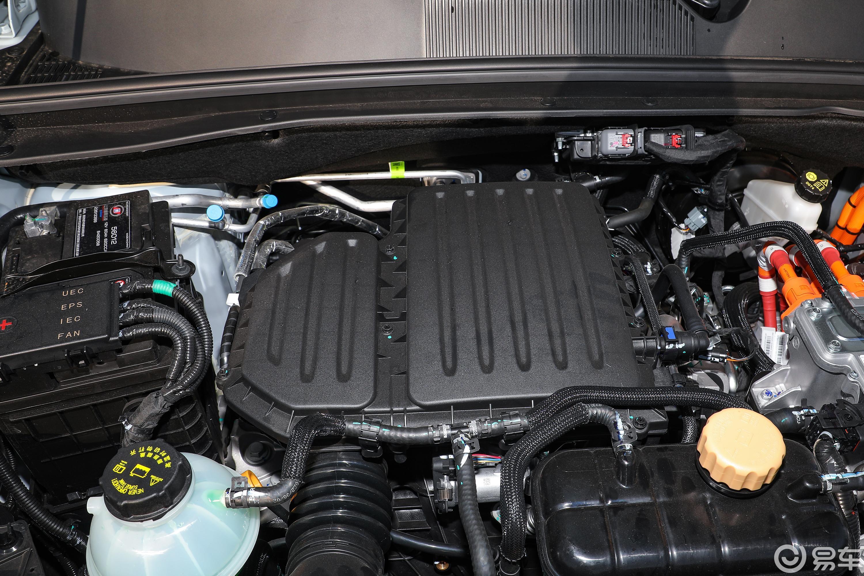 【五菱星辰2.0L DHT电速款发动机特写图片-汽车图片大全】-易车