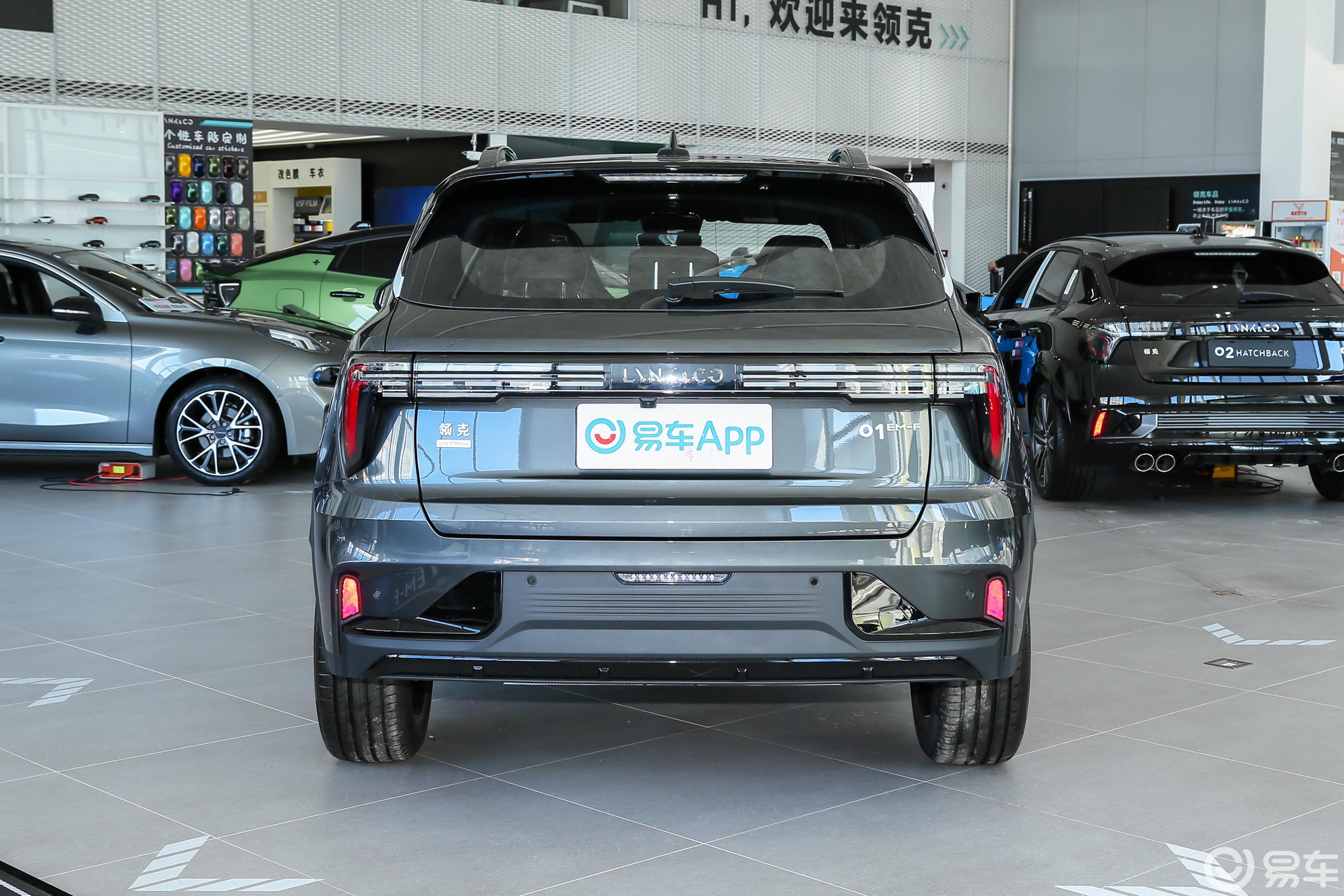 【领克01EM-F 1.5T 两驱AM正后水平图片-汽车图片大全】-易车