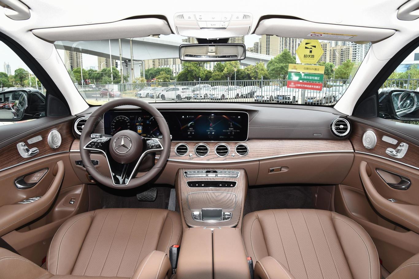 【奔驰E级E 300 L 豪华型内饰全景正拍图片-汽车图片大全】-易车