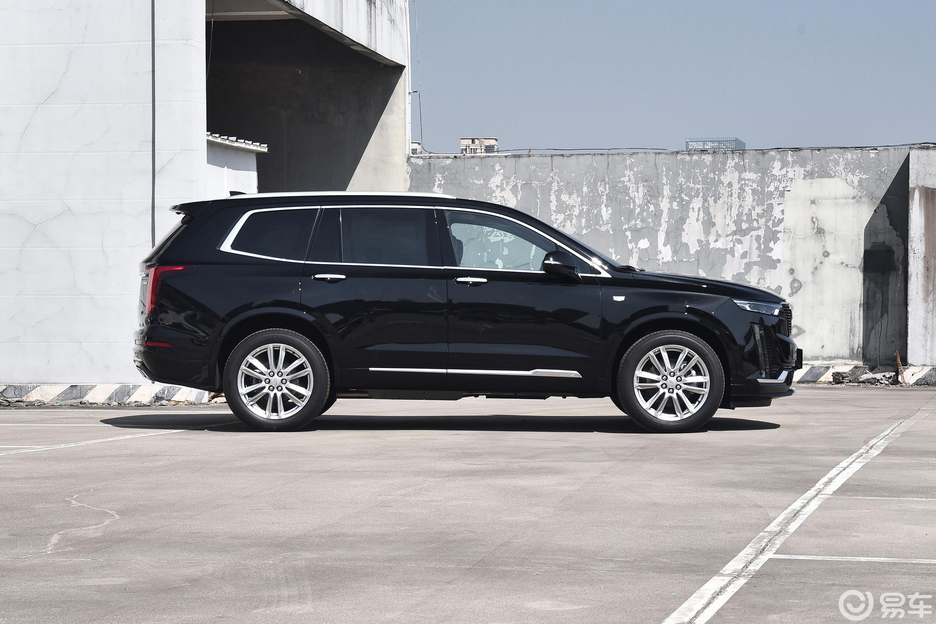 【凯迪拉克XT6轻混 120周年纪念版 2.0T 四驱豪华型 6座正侧车头向右水平图片-汽车图片大全】-易车