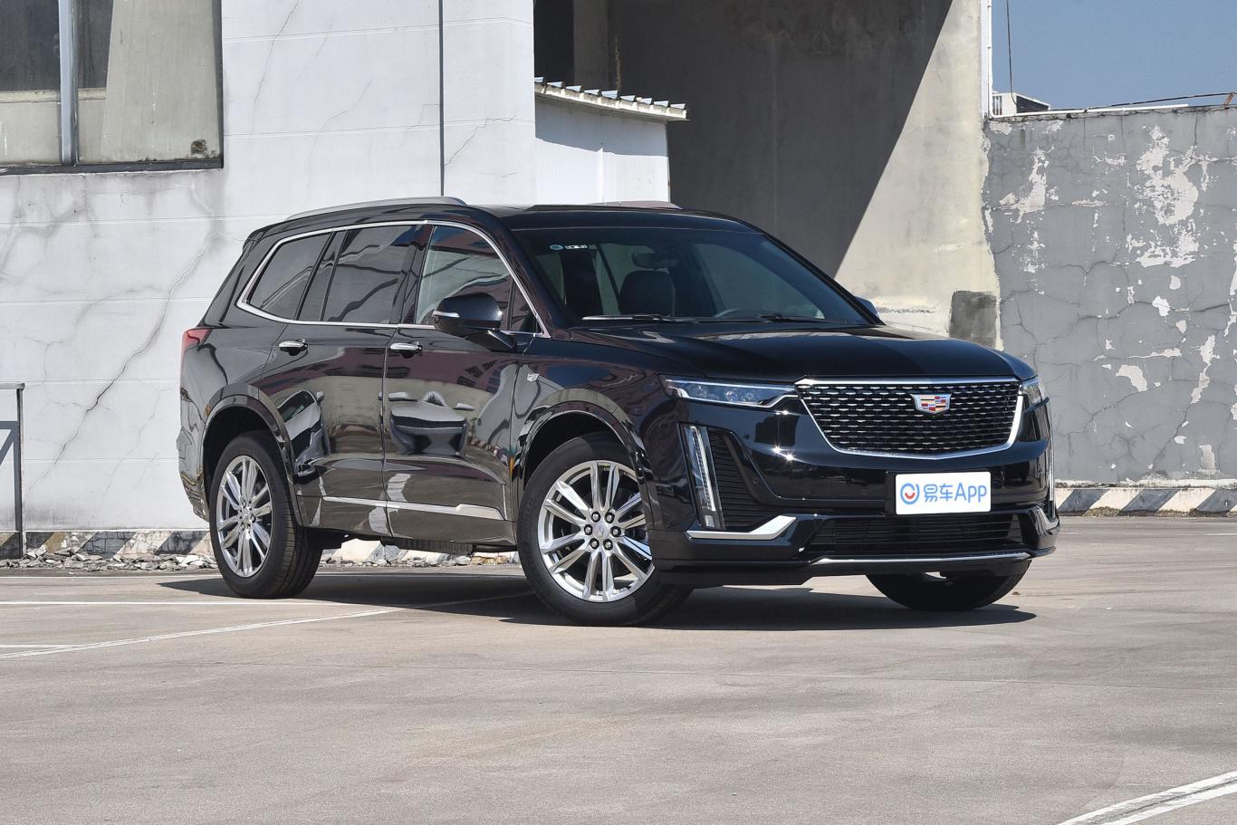 【凯迪拉克XT6轻混 120周年纪念版 2.0T 四驱豪华型 6座侧前45度车头向右水平图片-汽车图片大全】-易车