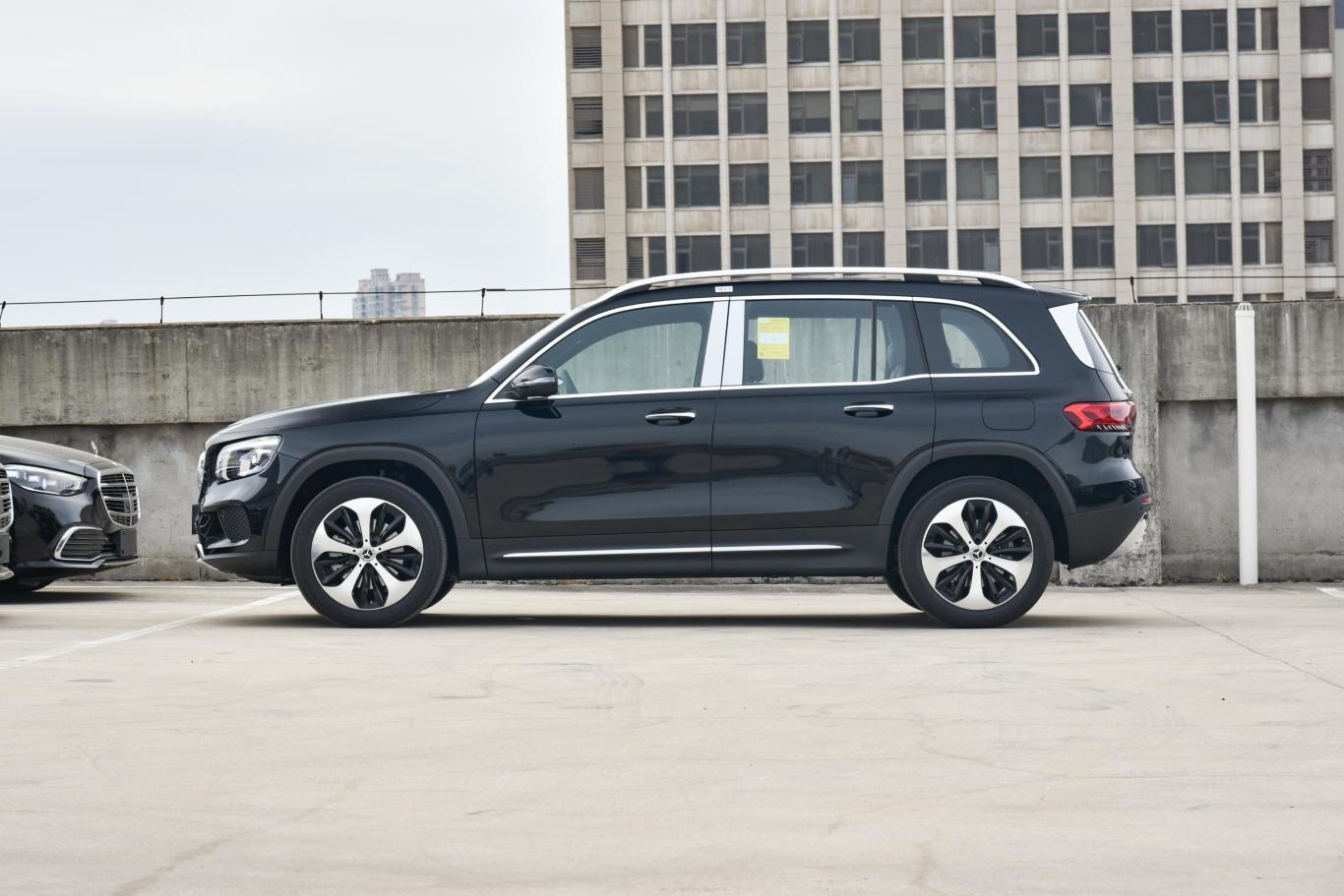 【奔驰GLBGLB 220 时尚型正侧车头向左水平图片-汽车图片大全】-易车