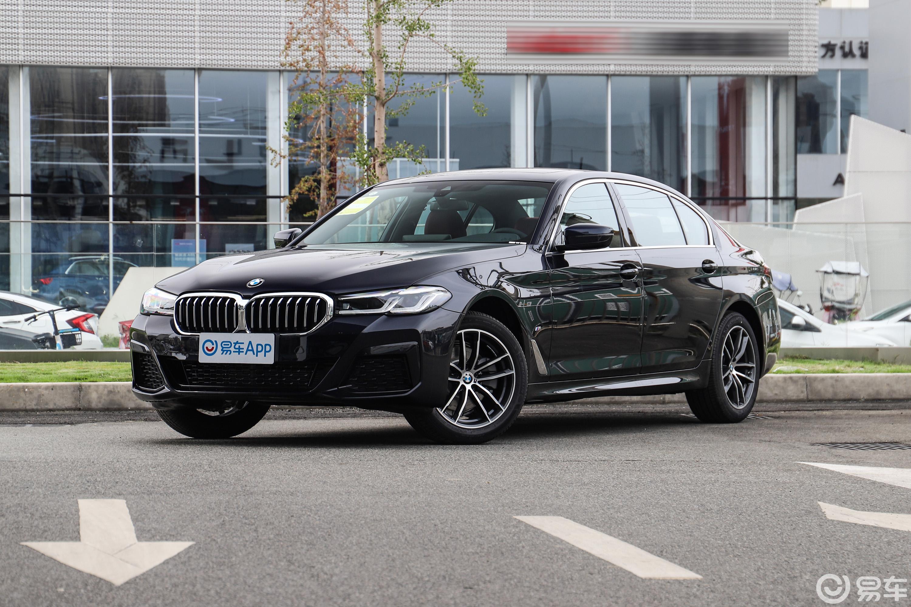 【宝马5系改款二 525Li M运动套装侧前45度车头向左水平图片-汽车图片大全】-易车