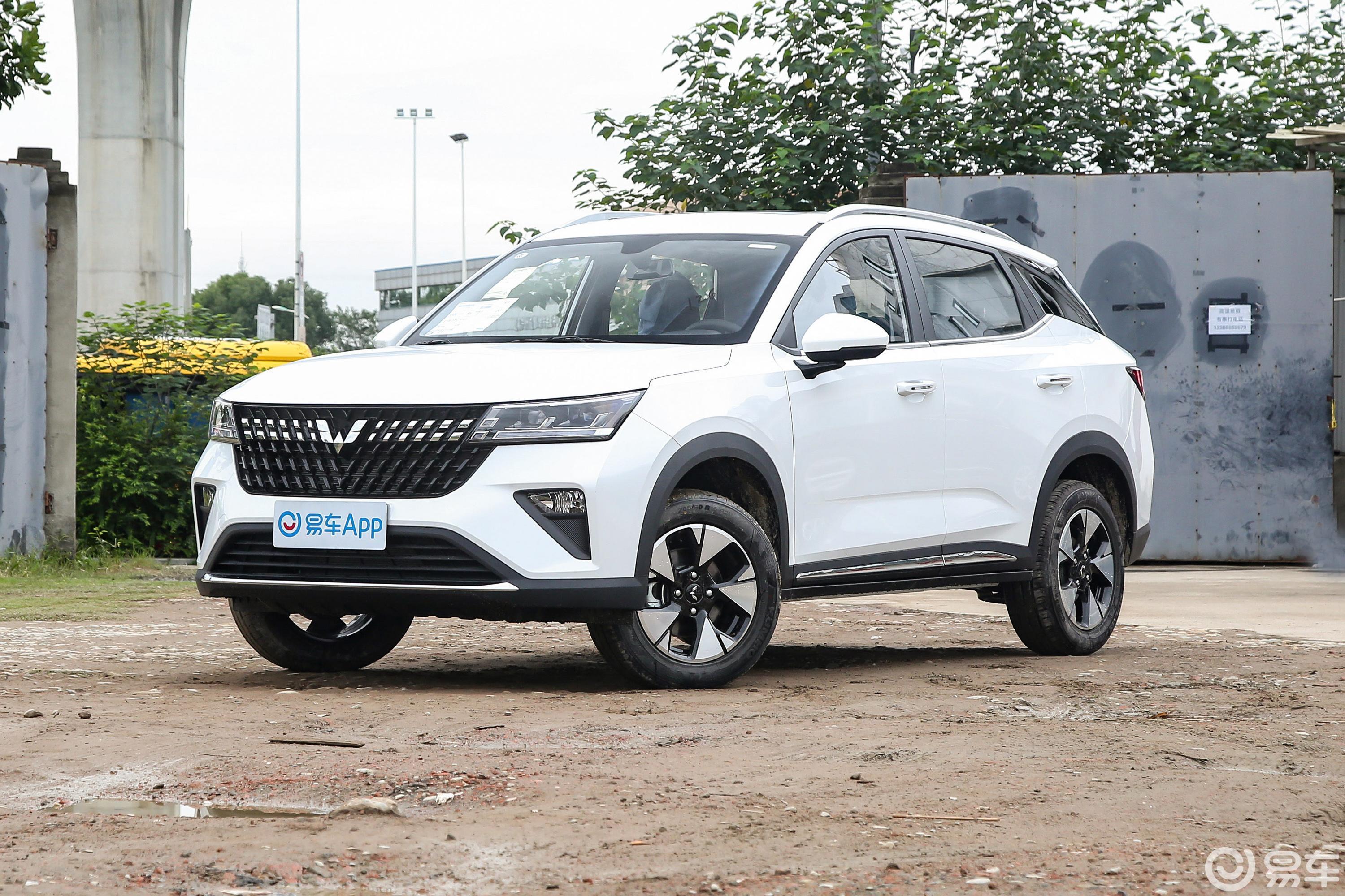 【五菱星驰1.5L CVT畅享型侧前45度车头向左水平图片-汽车图片大全】-易车