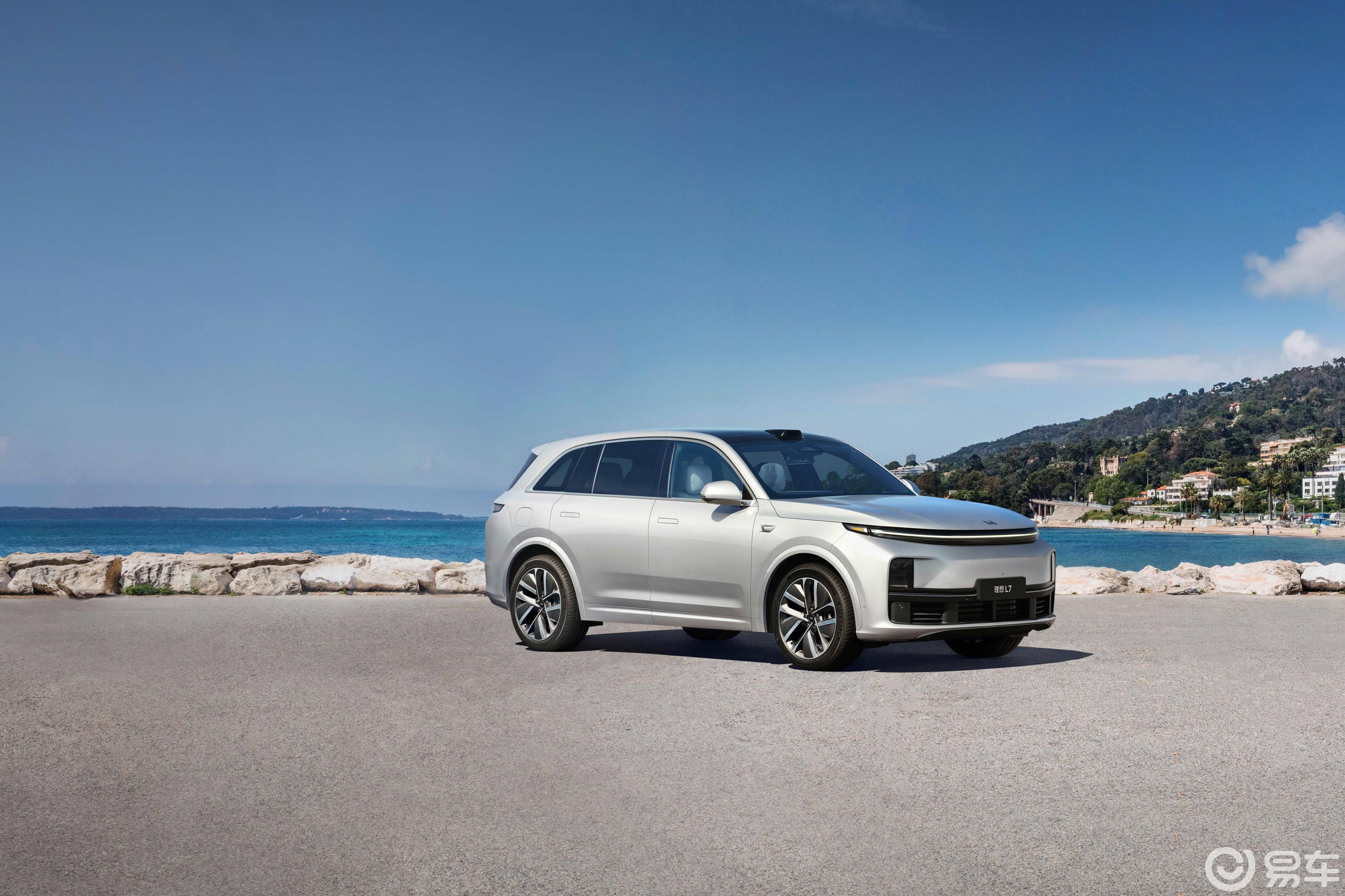 【理想L7图片-汽车图片大全】-易车