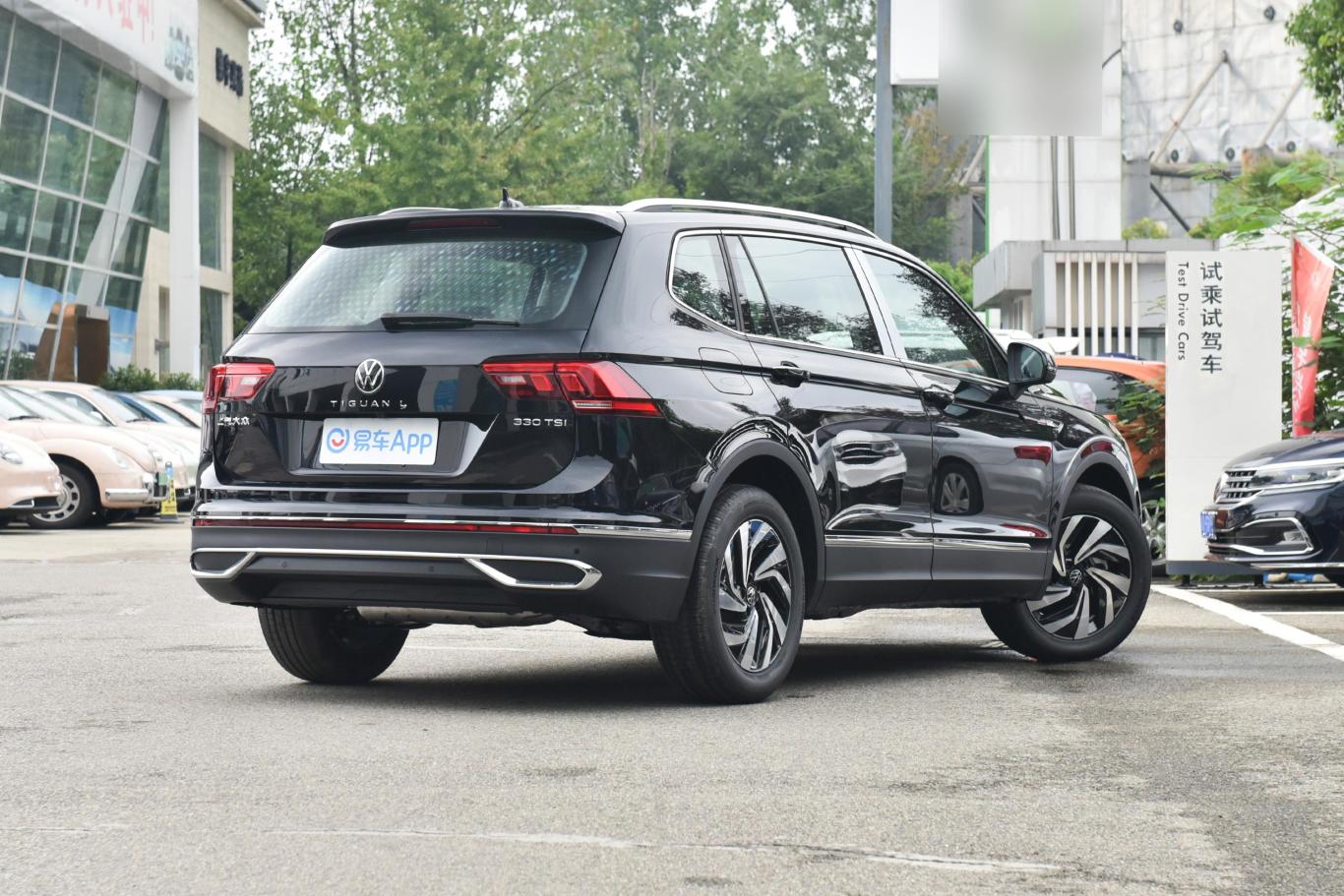 【途观L330TSI 两驱智享版 5座侧后45度车头向右水平图片-汽车图片大全】-易车