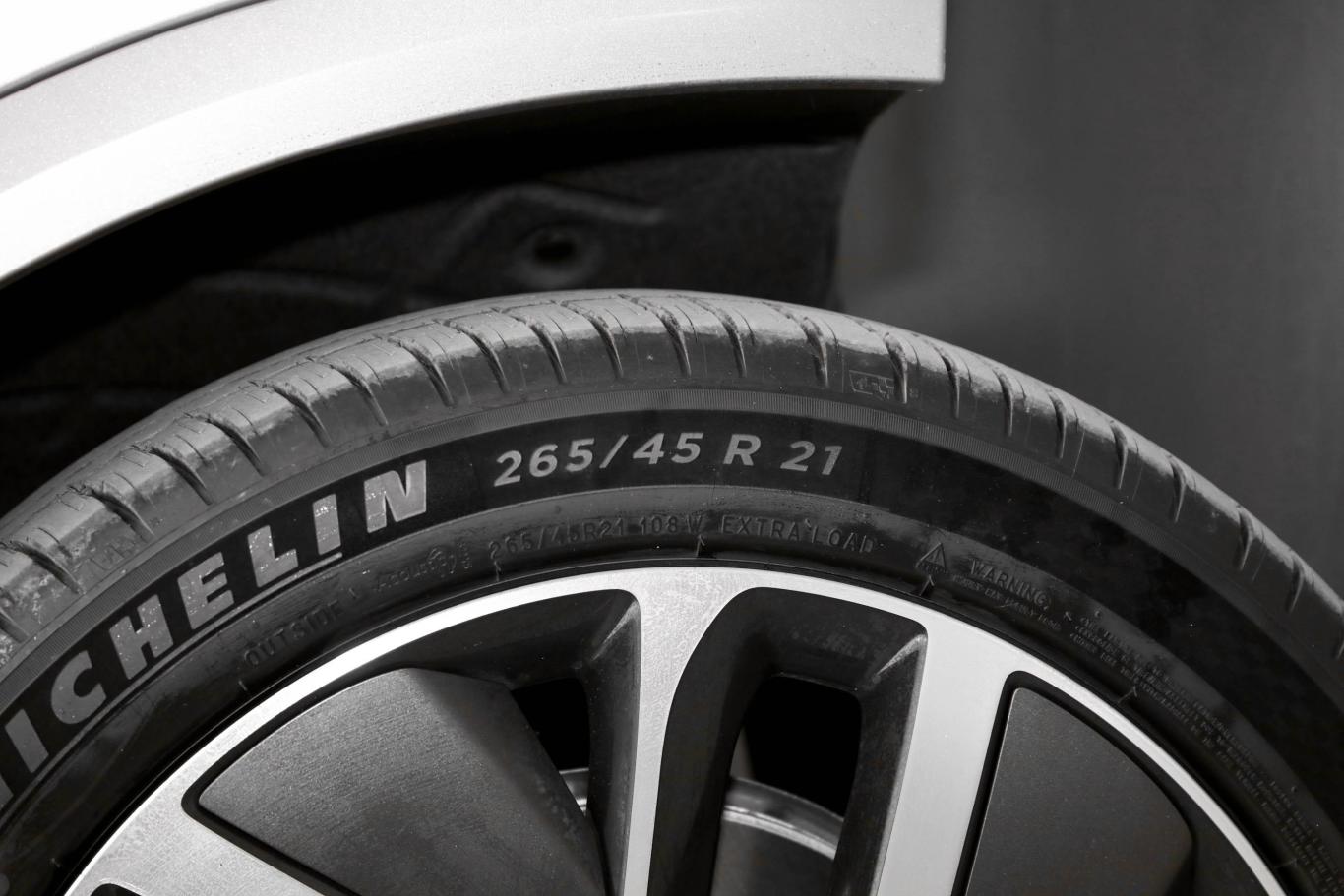 【理想L8L8 Max动力底盘图片-汽车图片大全】-易车