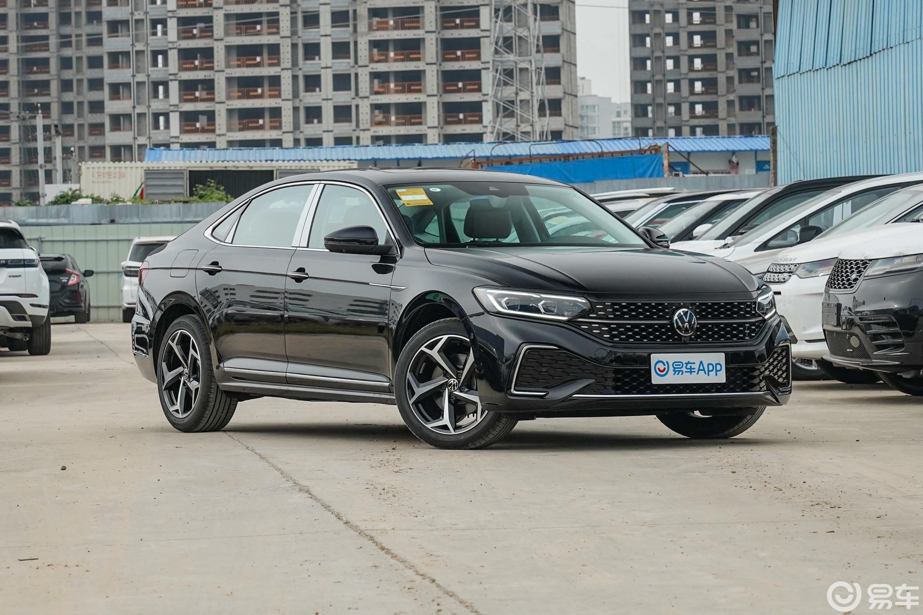 【帕萨特330TSI 星空尊贵版侧前45度车头向右水平图片-汽车图片大全】-易车