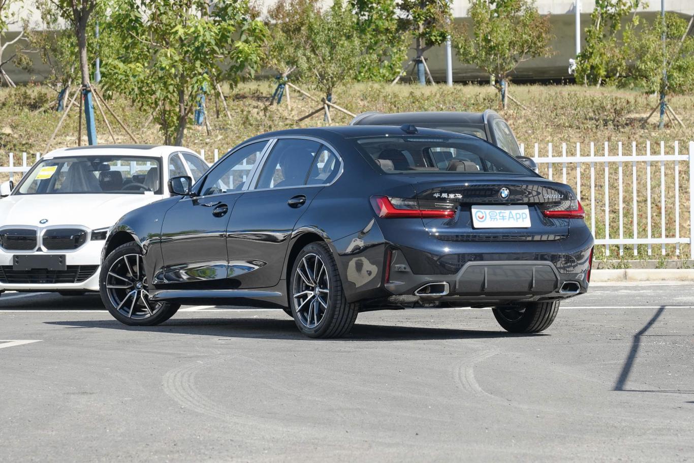 【宝马3系325Li M运动套装侧后45度车头向左水平图片-汽车图片大全】-易车