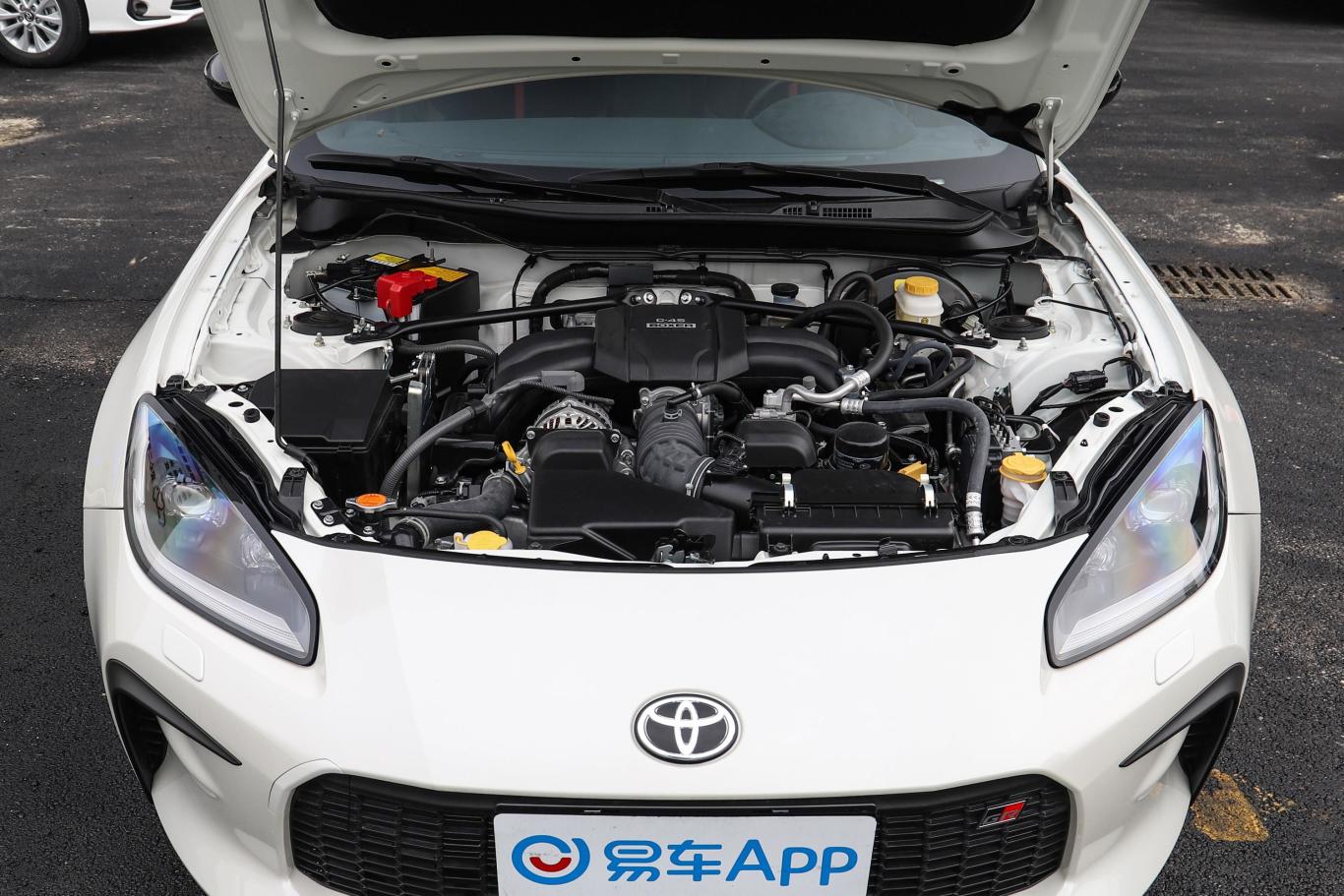 【丰田86GR 86 2.4L 手动版发动机舱整体图片-汽车图片大全】-易车